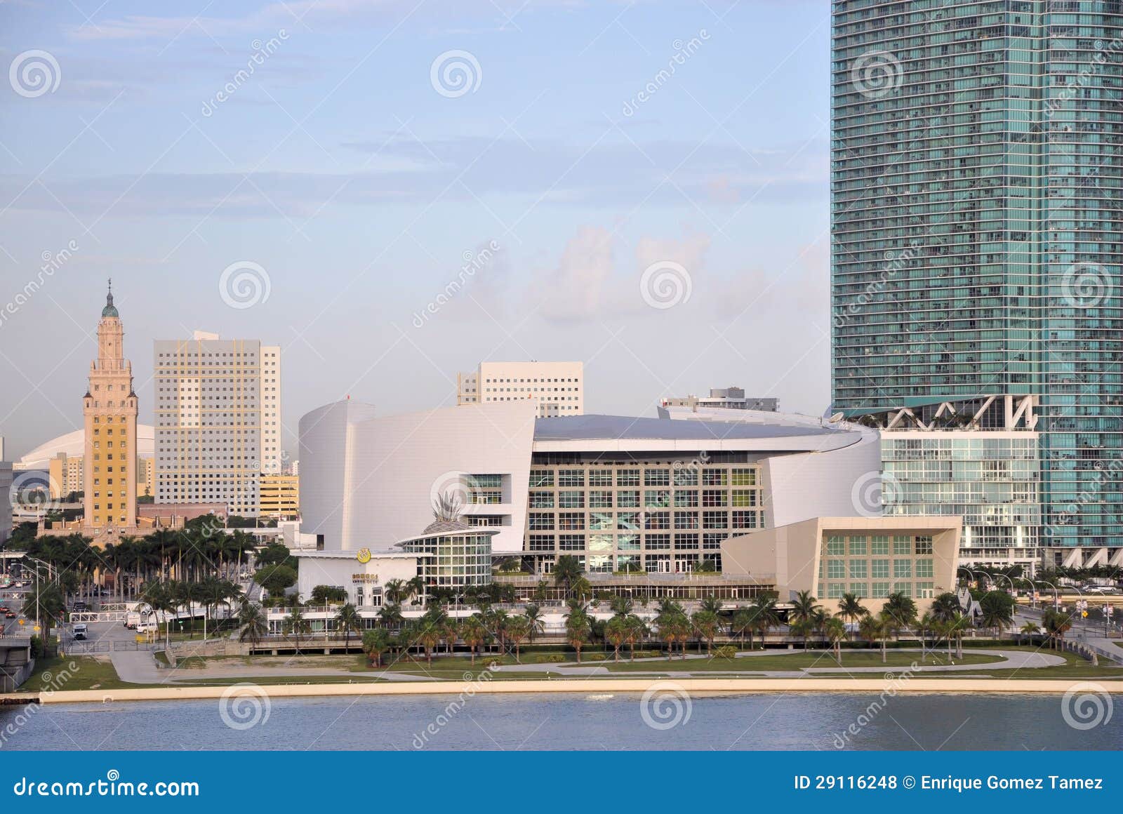 Cidade de Miami foto de stock editorial. Imagem de torre - 29116248