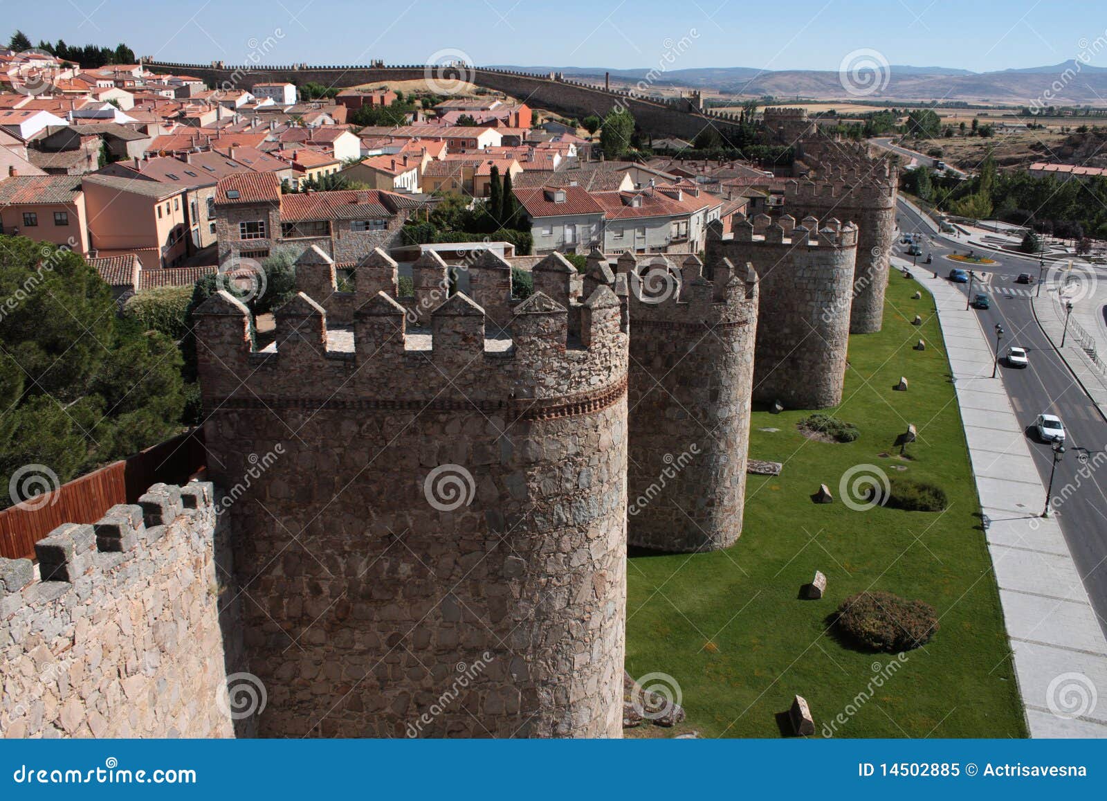 Cidade Fortificada Antiga De Avila Imagem de Stock - Imagem de torre ...