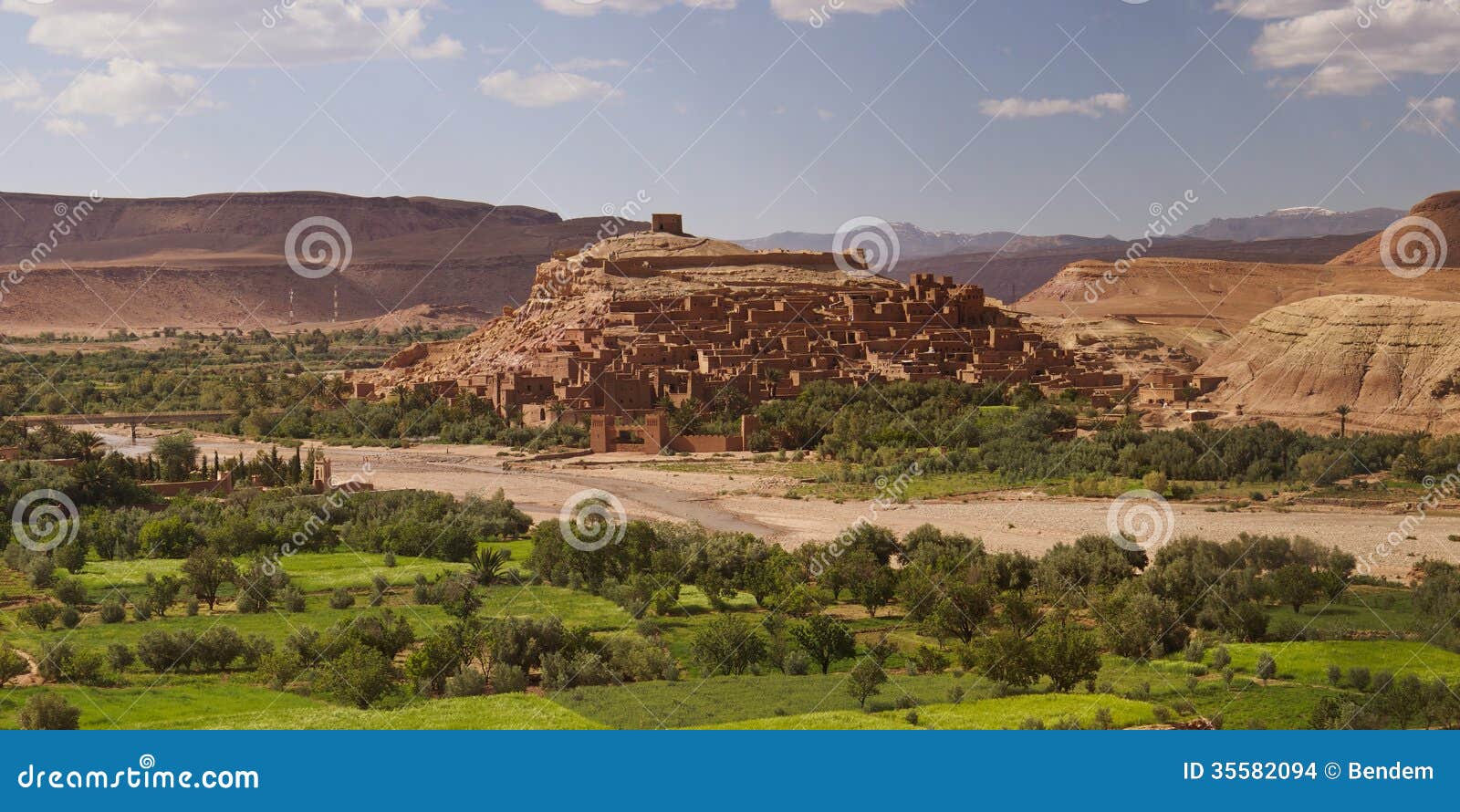 Cidade Fortificada De AIT Ben Haddou Foto de Stock - Imagem de deserto ...