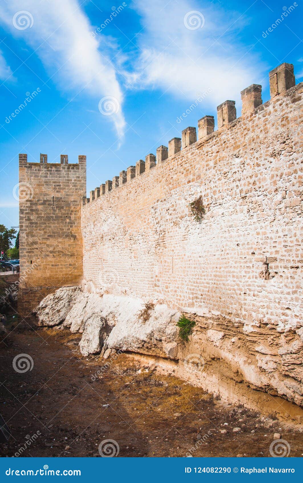 Cidade fortificada velha foto de stock. Imagem de consoles - 124082290