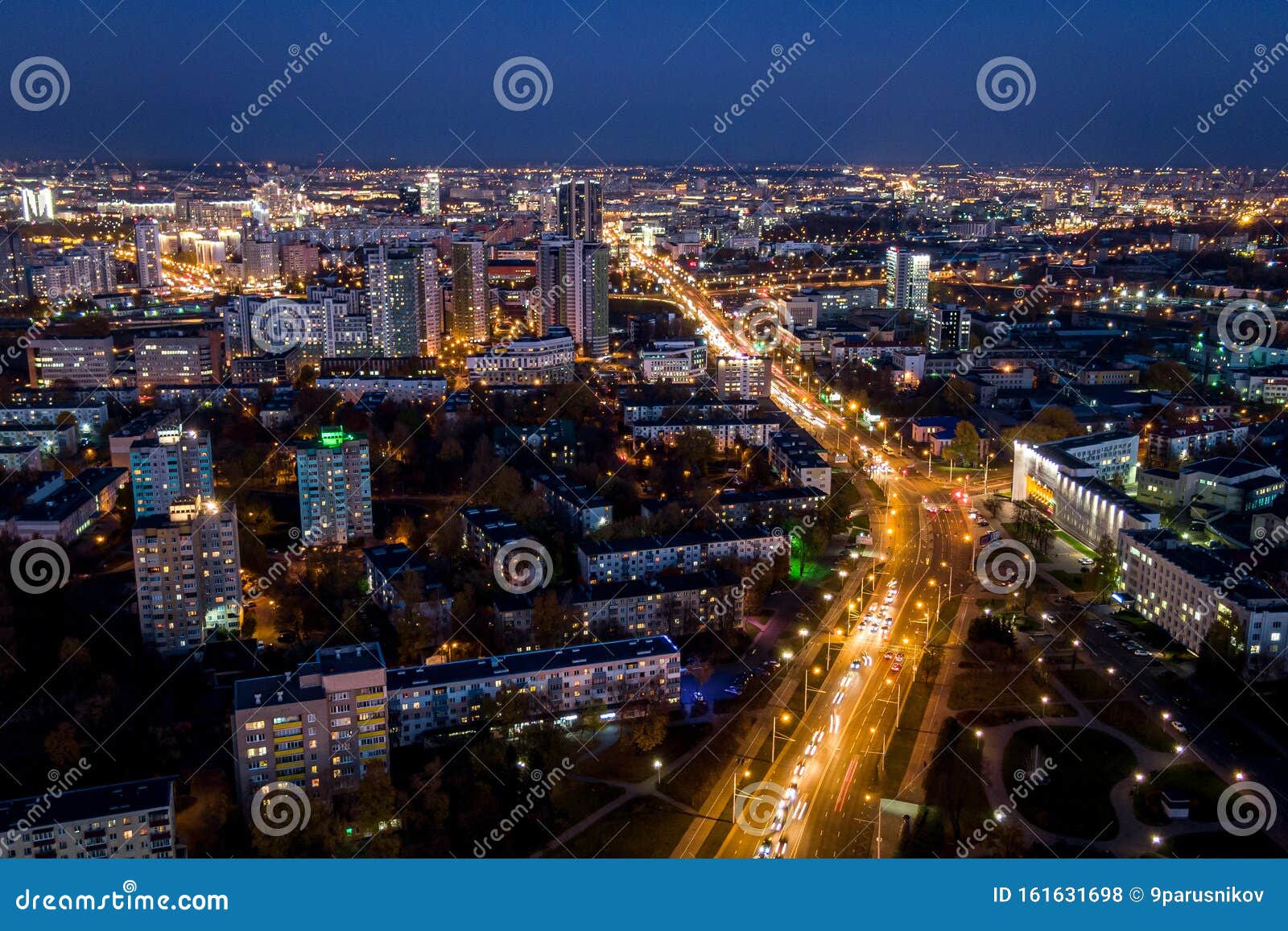 Cidade Noturna Fotografada Pelo Ar Foto de Stock - Imagem de cityscape ...