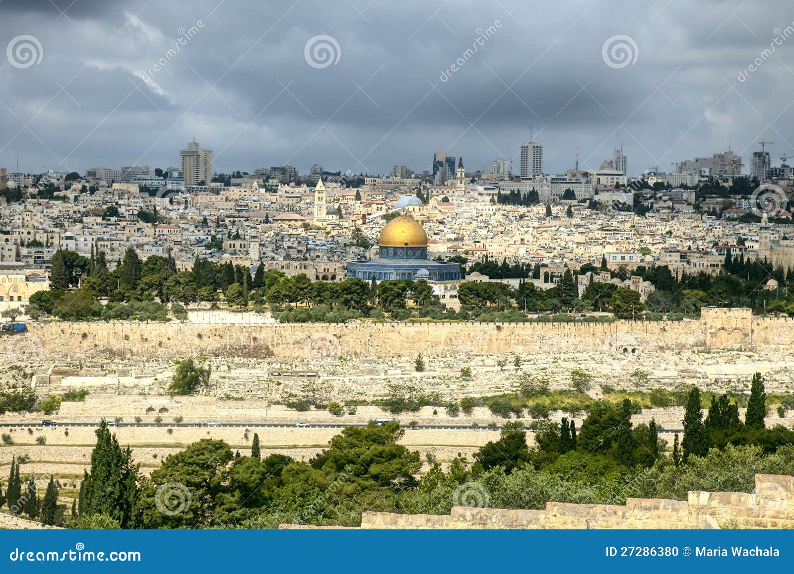 A cidade santa Jerusalem foto de stock. Imagem de igreja - 27286380