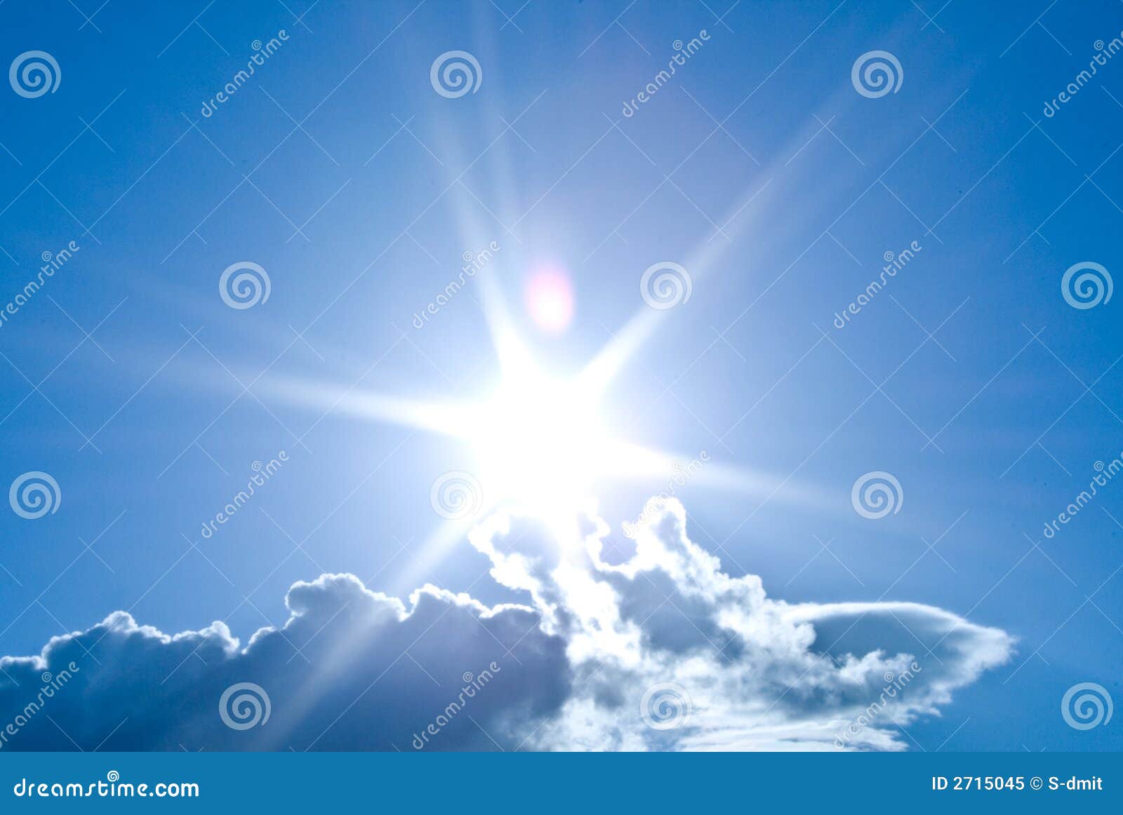 Ciel avec le soleil image stock. Image du environnement - 2715045