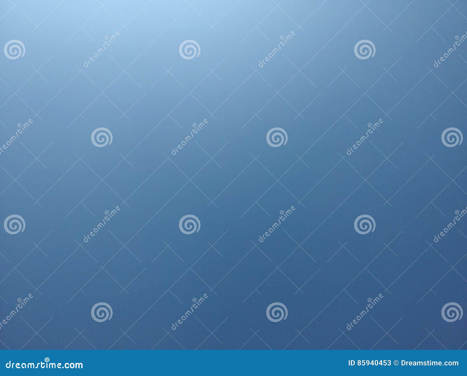 Ciel bleu clair image stock. Image du clair, bleu, obtenez - 85940453