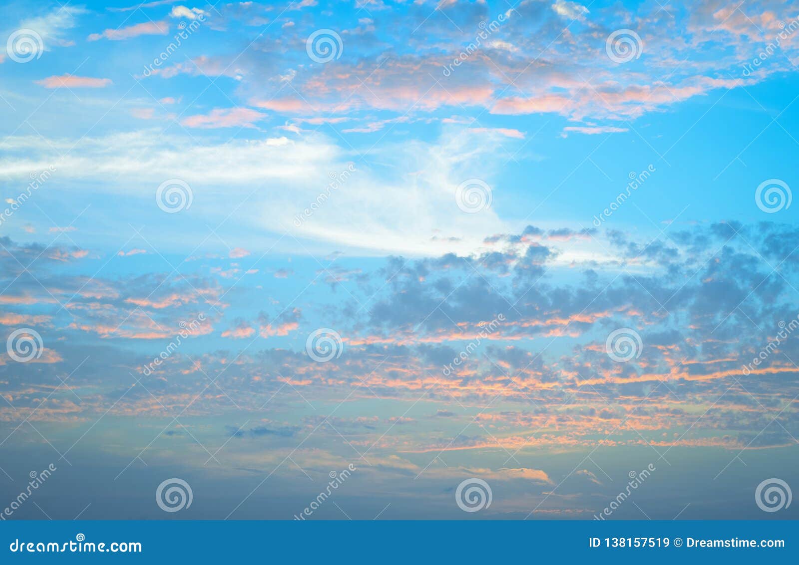 Cielo Azul En Colores Pastel Suave Imagen de archivo - Imagen de ...