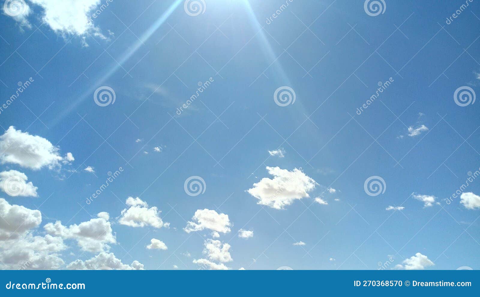 Cielo Claro Africano Y Sol Brillante Foto de archivo - Imagen de cielo ...