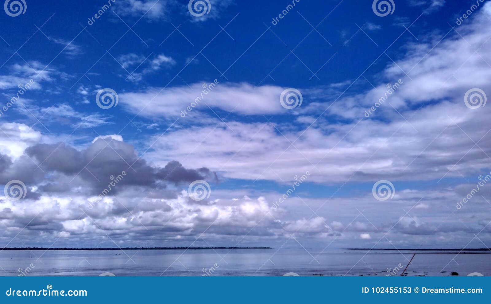 Cielo infinito imagen de archivo. Imagen de infinito - 102455153