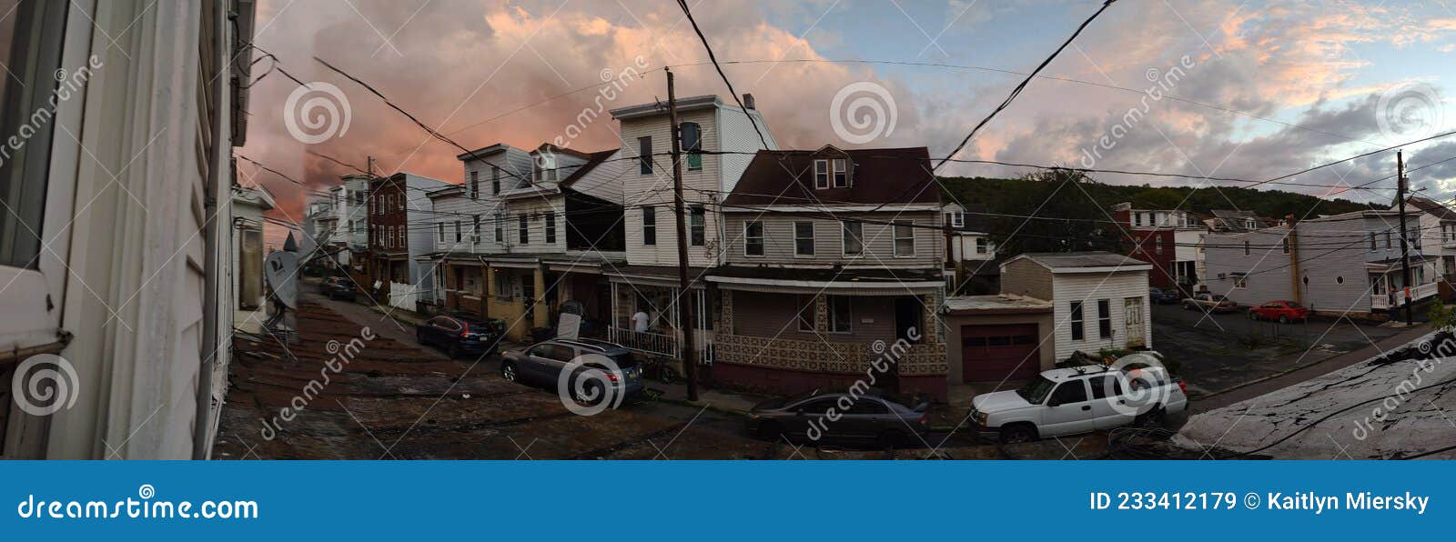 Cielo o infierno imagen de archivo. Imagen de casa, tarde - 233412179