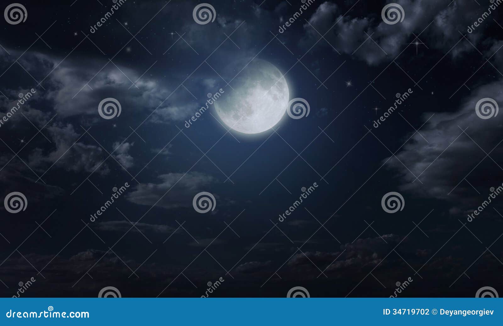 Cielo Stellato E Luna Di Notte Fotografia Stock - Immagine di ...