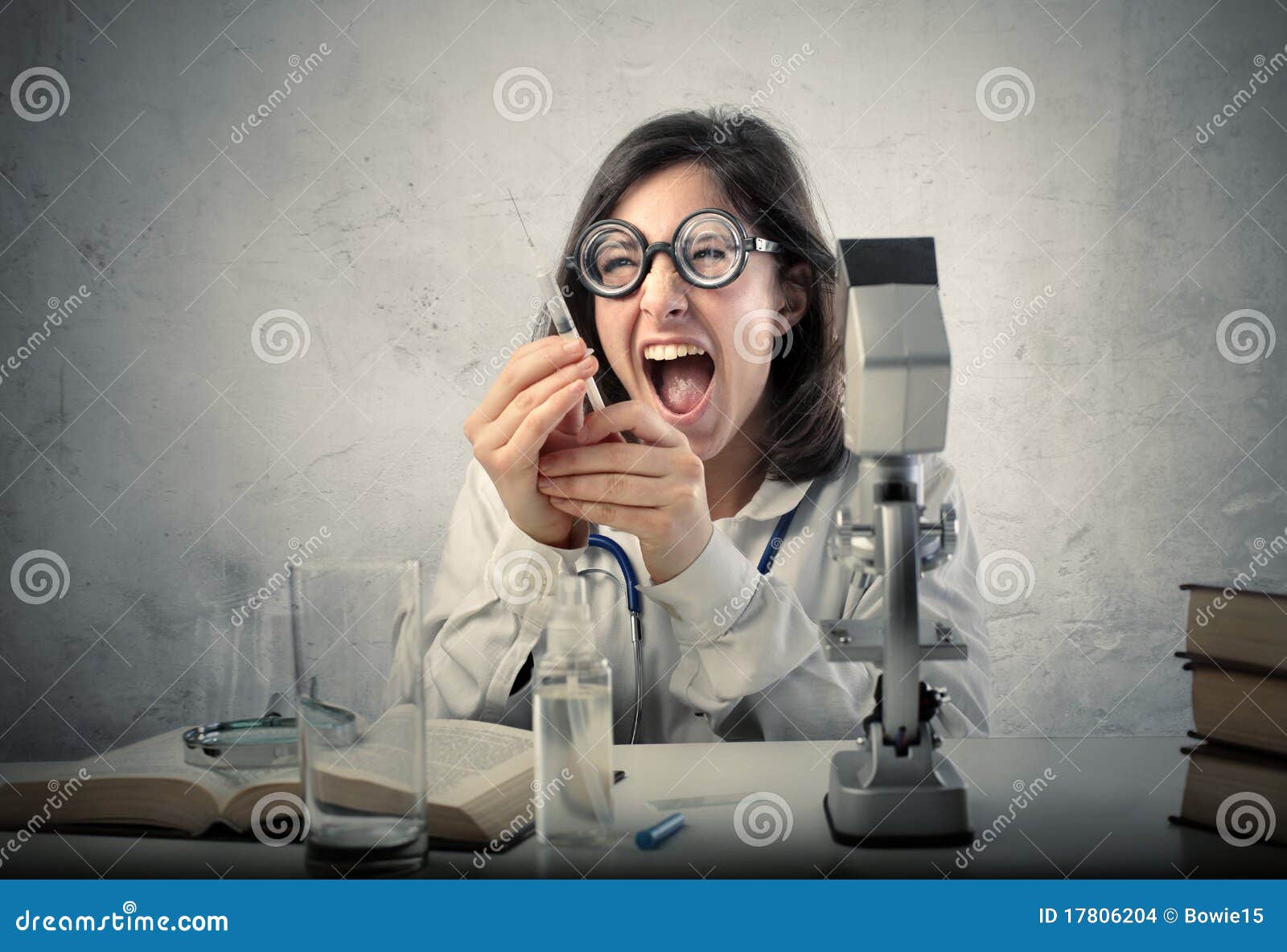 Científico loco foto de archivo. Imagen de feliz, suero - 17806204