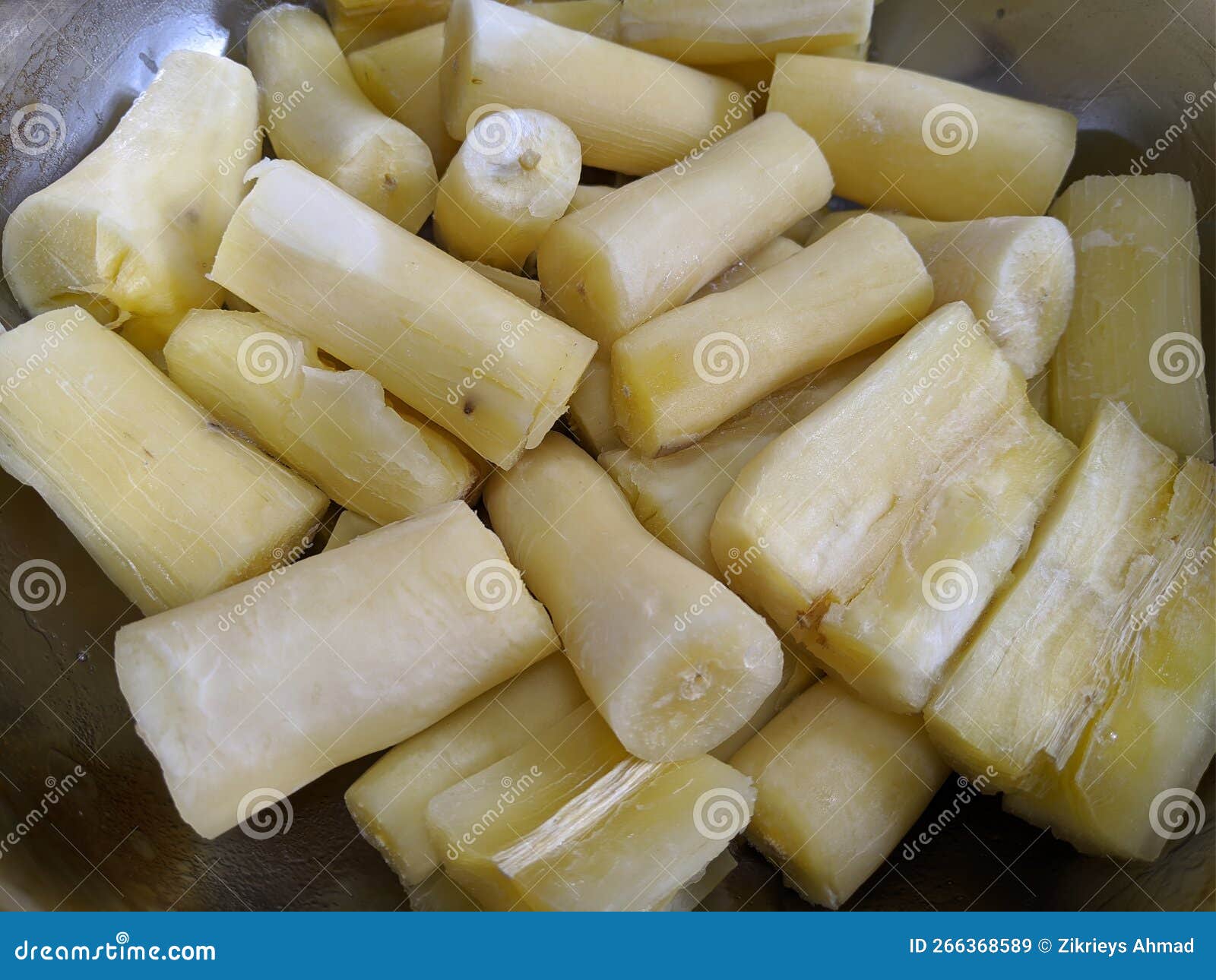 Cierre De La Planta De Yuca Cocida Imagen de archivo - Imagen de bocado ...