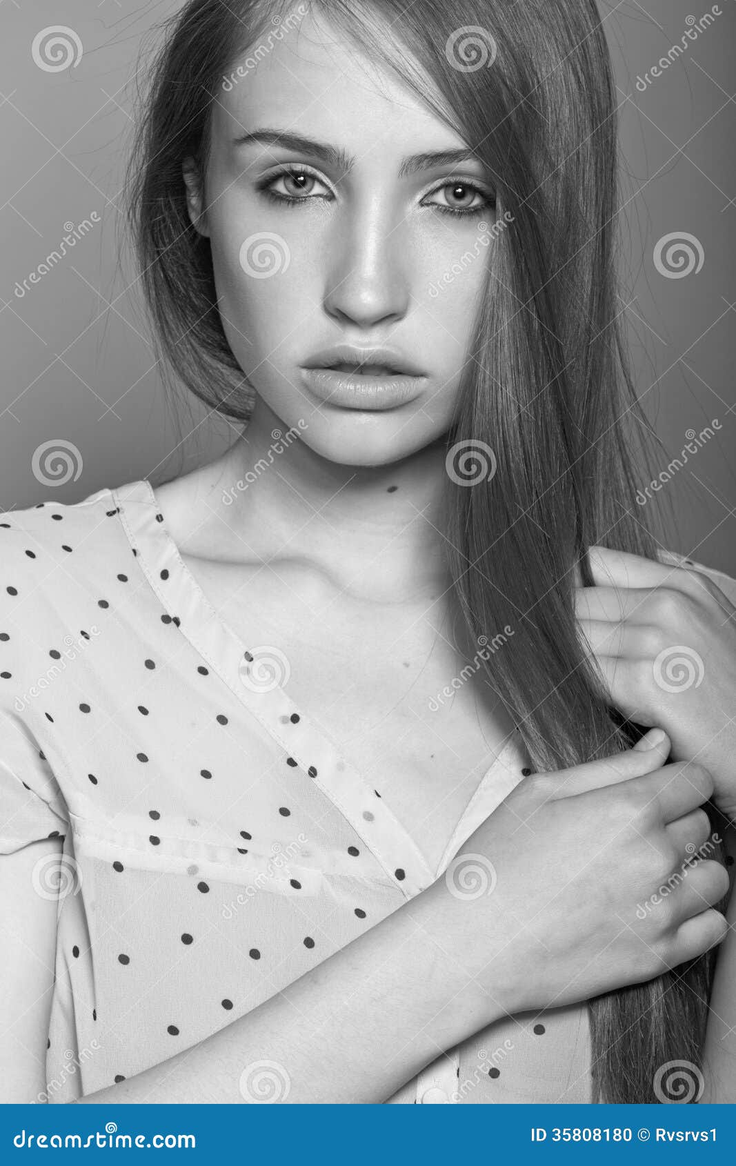 Cierre Sensual Del Modelo Encima Del Retrato Foto De Archivo Imagen
