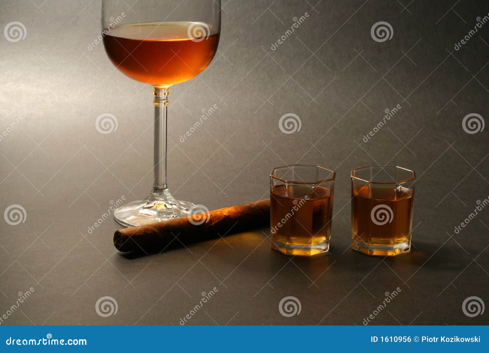 Cigar and alcohol stock photo. Image of ritual, chairman - 1610956