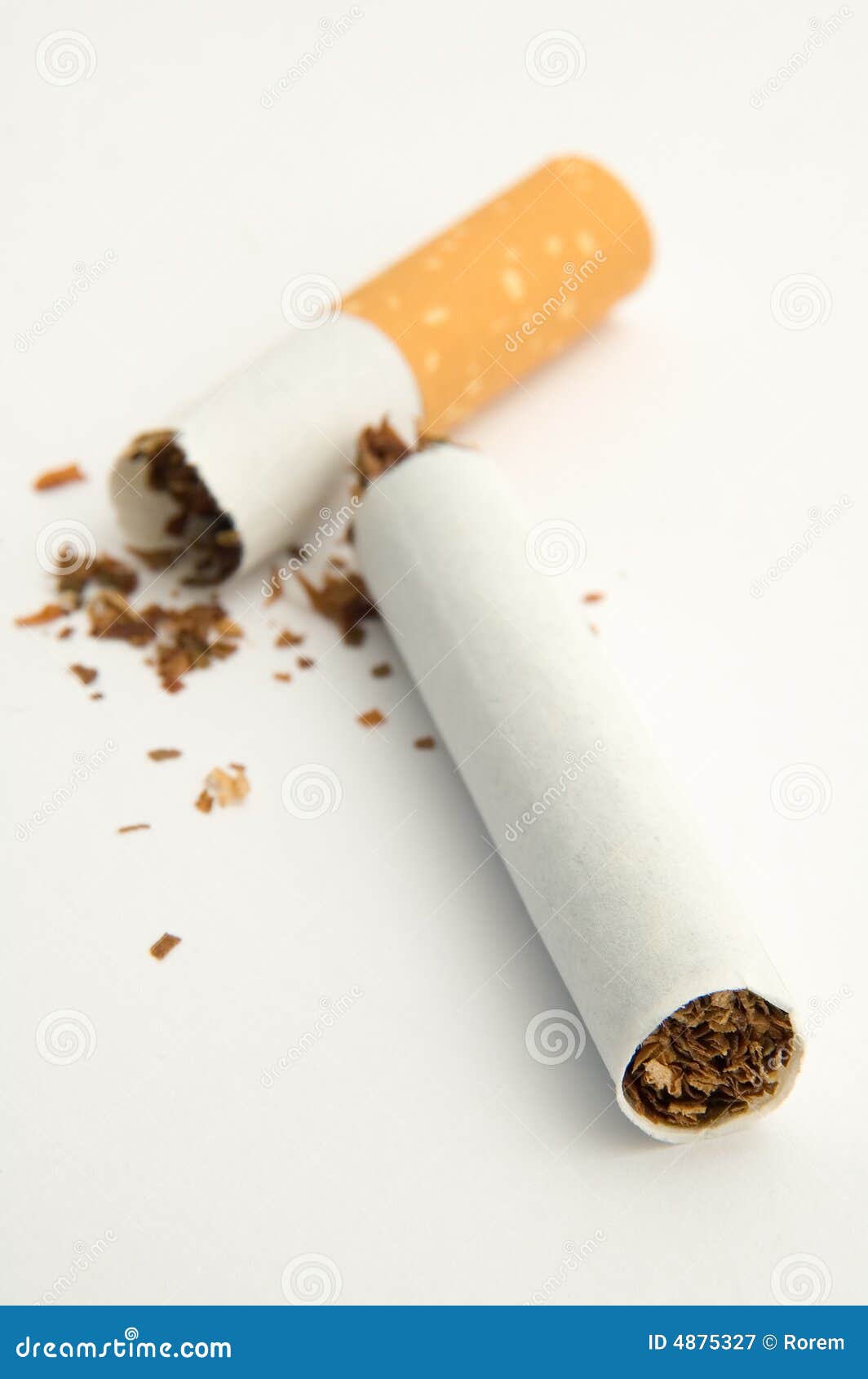 Cigarrillo imagen de archivo. Imagen de blanco, salud - 4875327