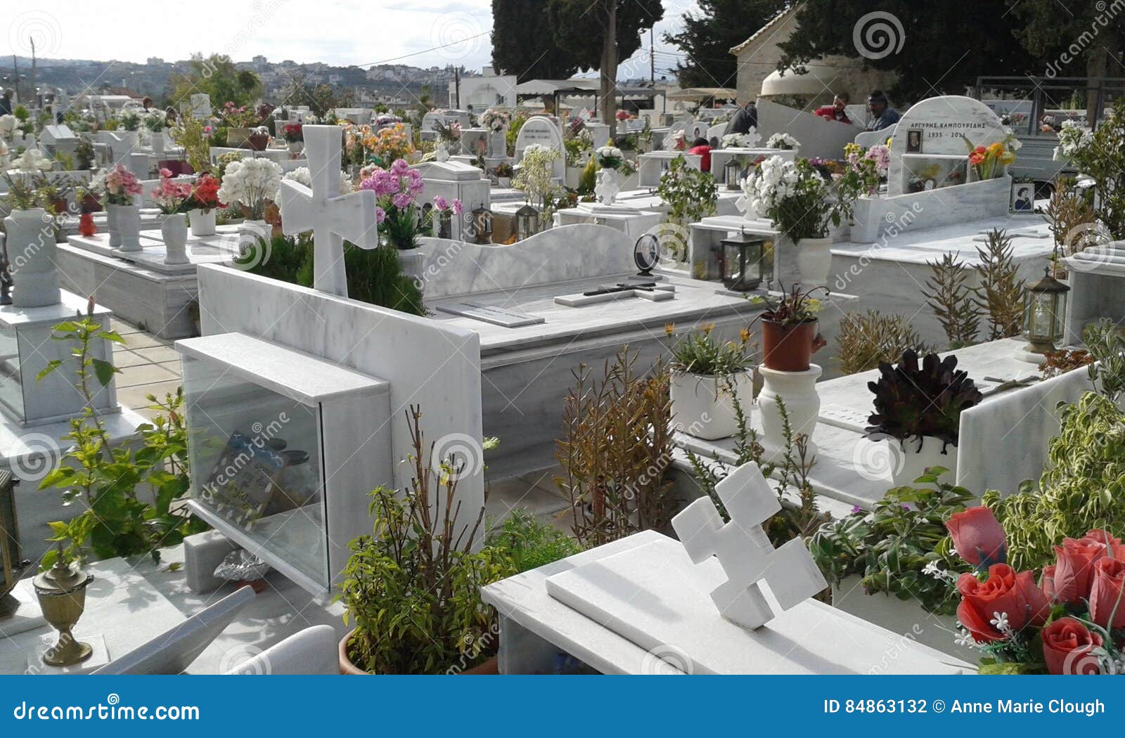 Cimitero greco fotografia stock. Immagine di cimitero - 84863132