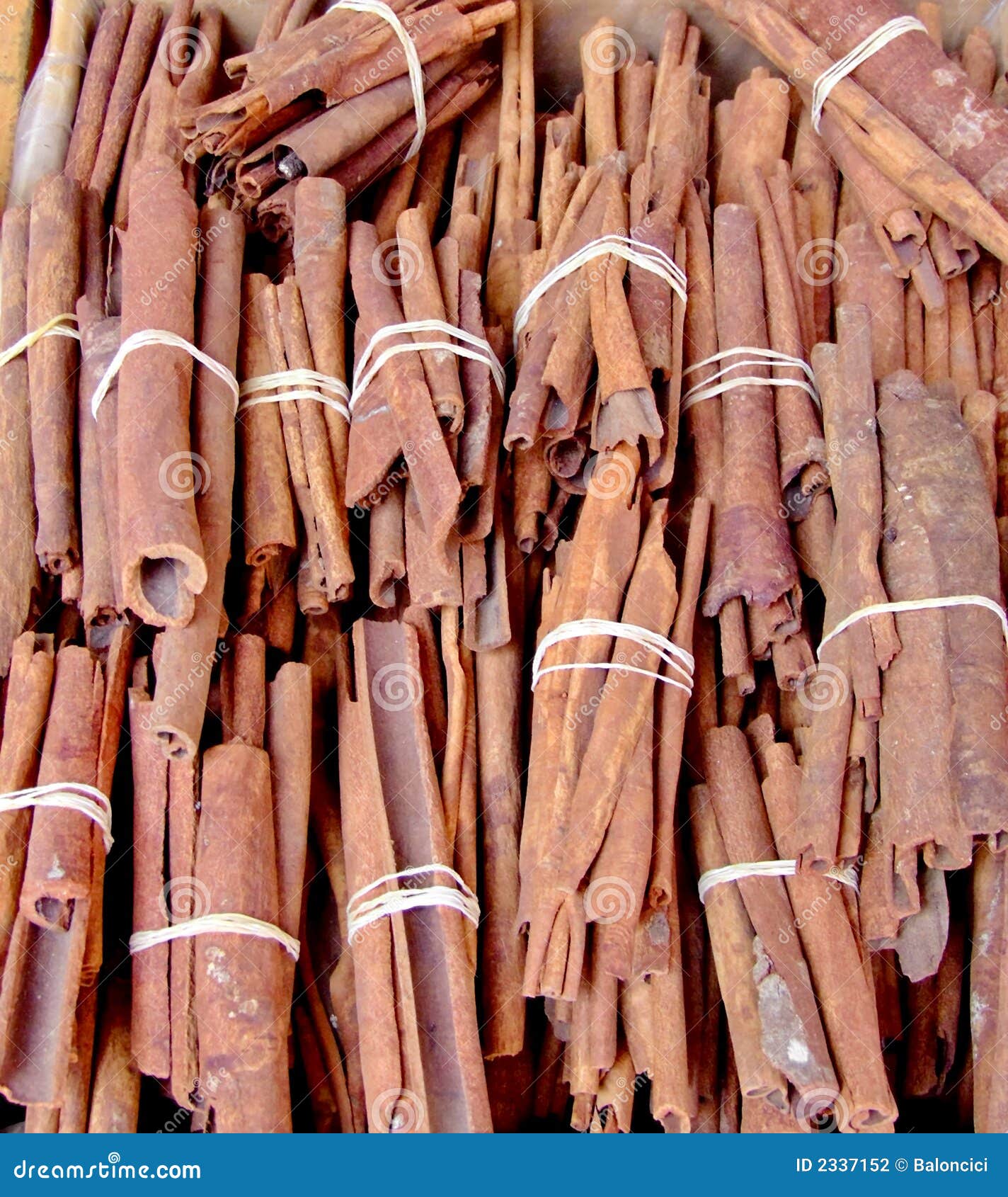 Cinamomo foto de archivo. Imagen de cinamomo, chino, sabor - 2337152