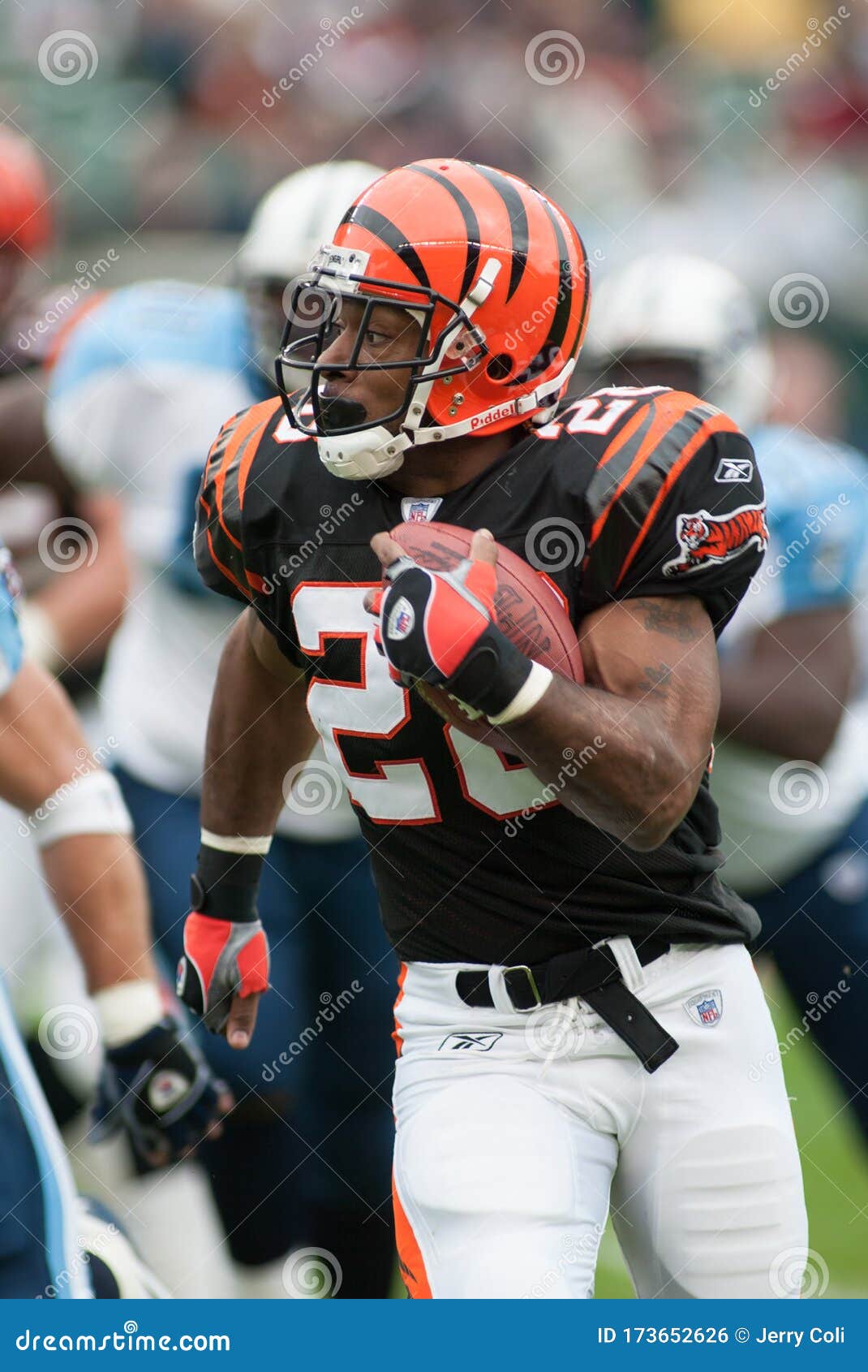 Corey Dillon editorial photo. Image of slide, bengals - 173652626