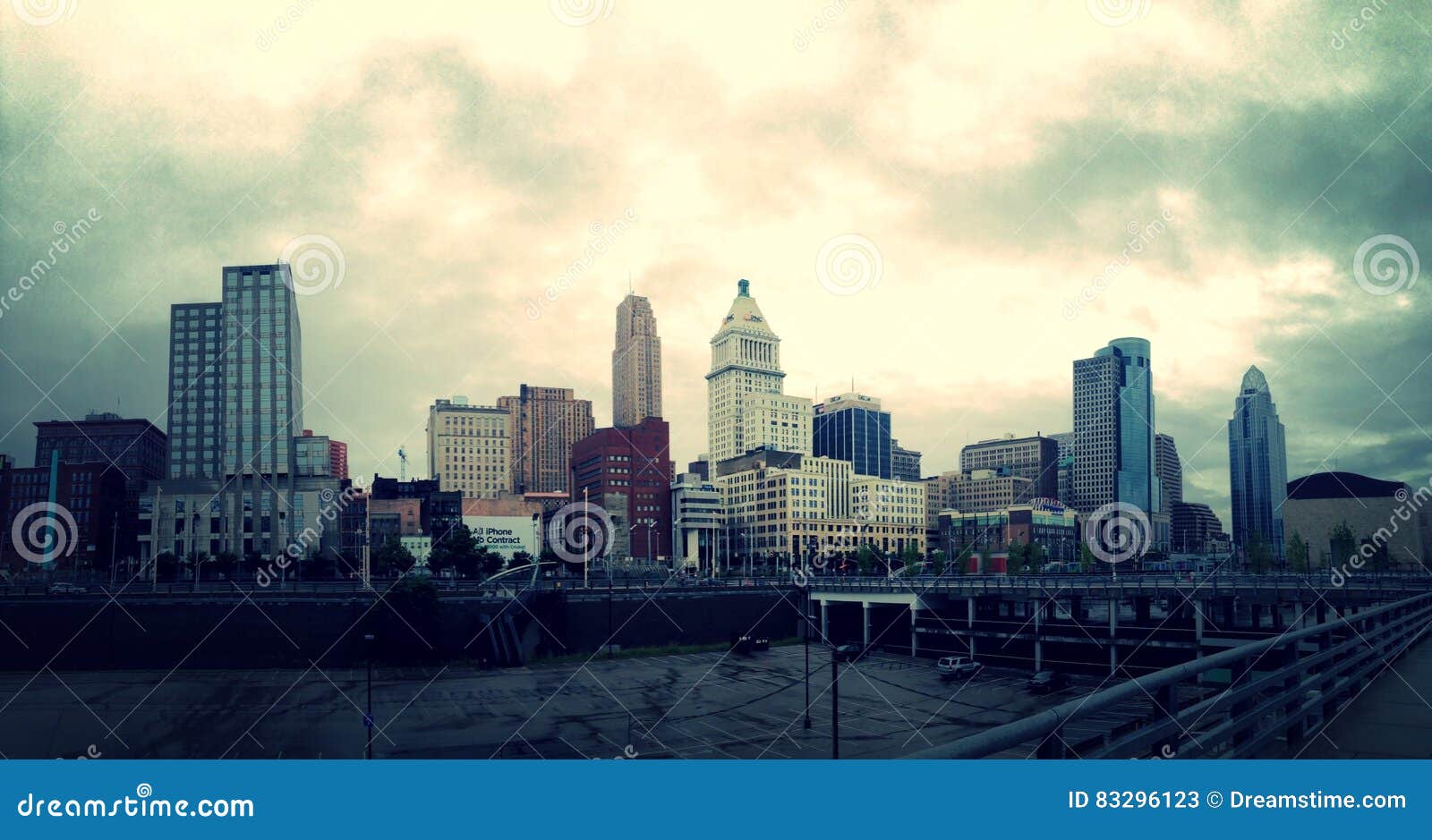 Cincinnati editorial stock photo. Image of architecture - 83296123