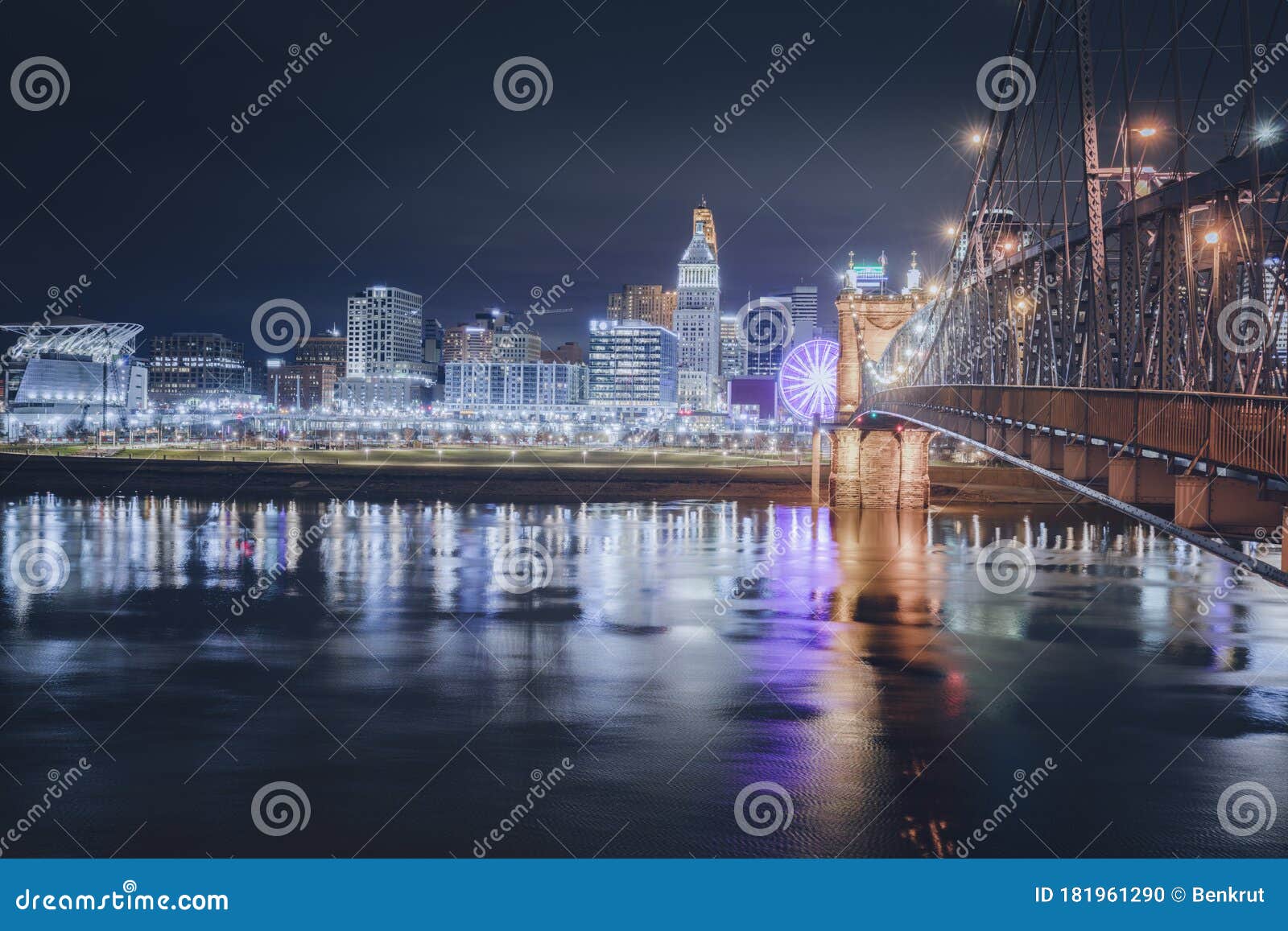 Cincinnati at night editorial image. Image of cincinnati - 181961290
