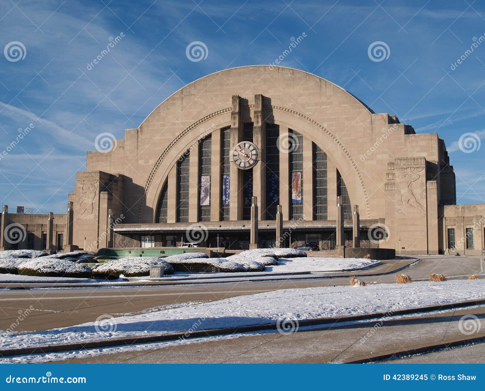 Union Terminal Dome Editorial Image | CartoonDealer.com #185191314