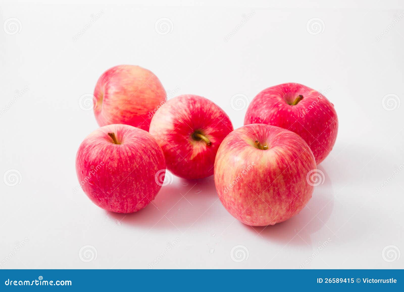 Cinco manzanas imagen de archivo. Imagen de blanco, jugoso - 26589415