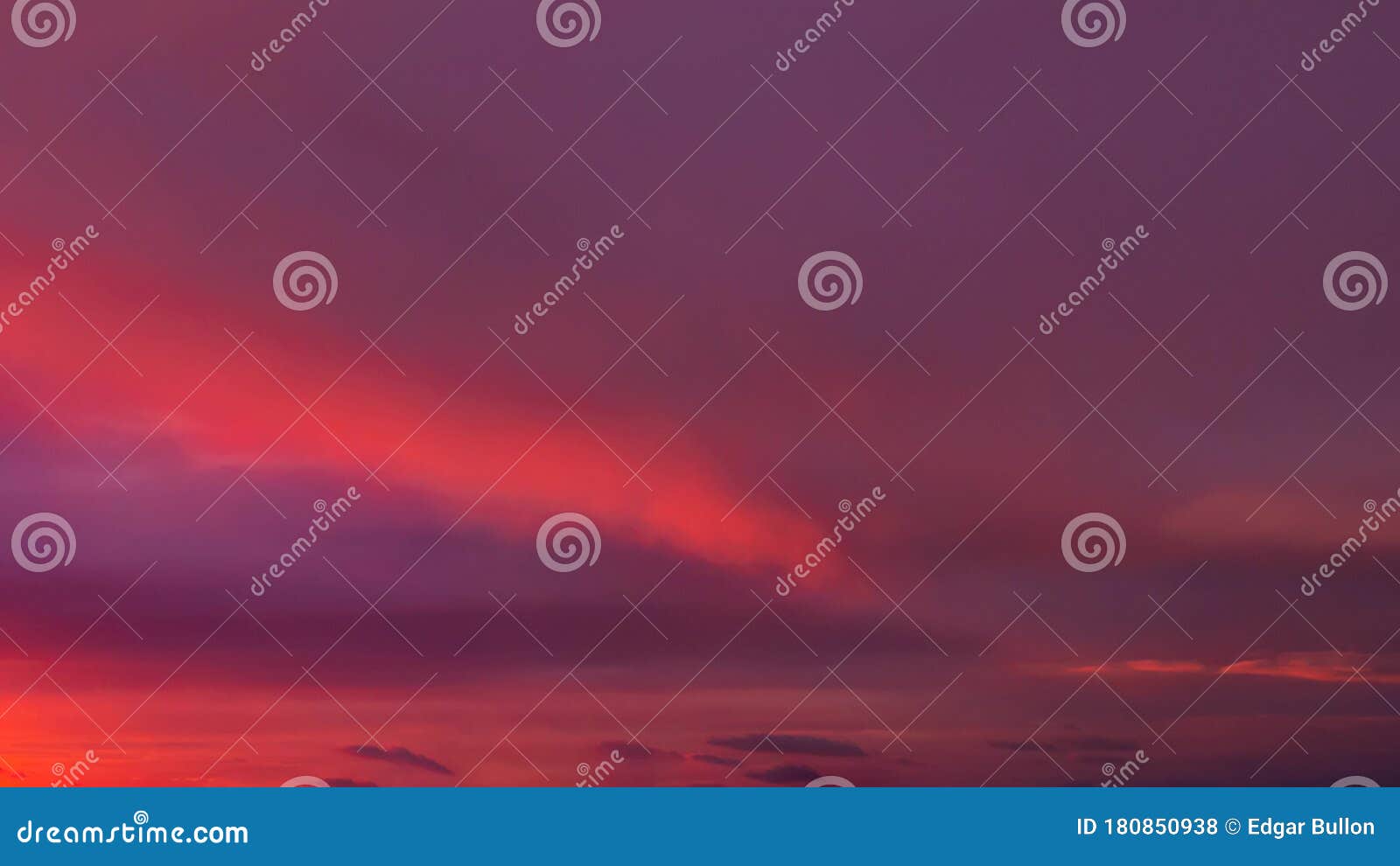 Cinemagraph Continuous Loop Animation of Dramatic Cloudscape Stock ...