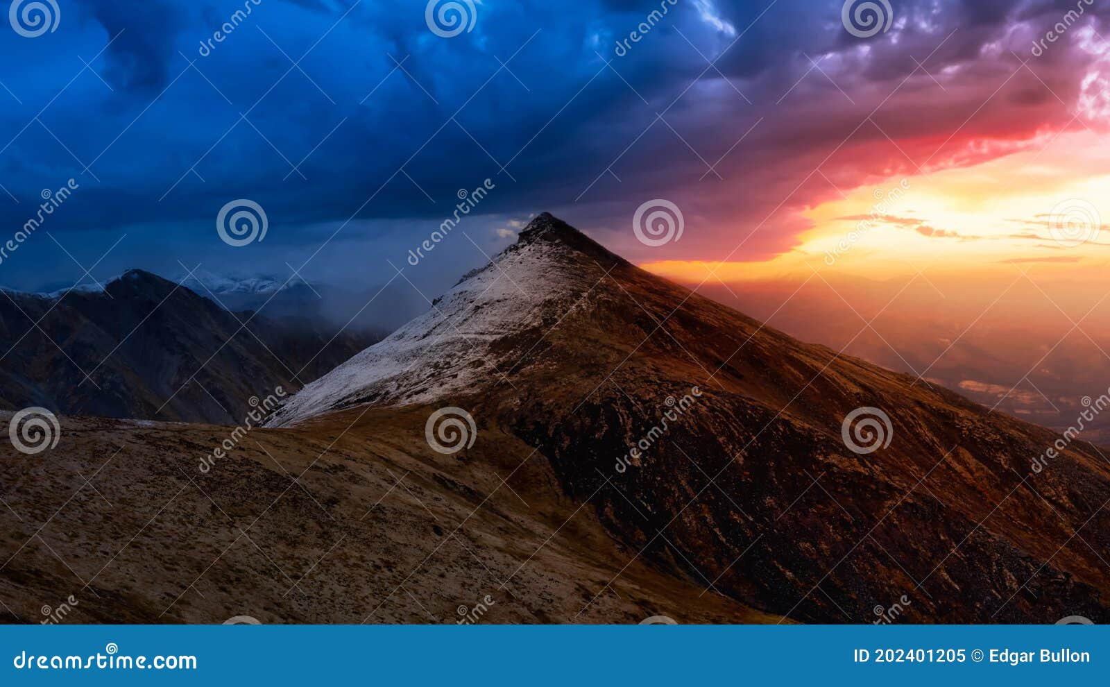 Cinemagraph Continuous Loop Animation. Landscape and Mountains Stock ...