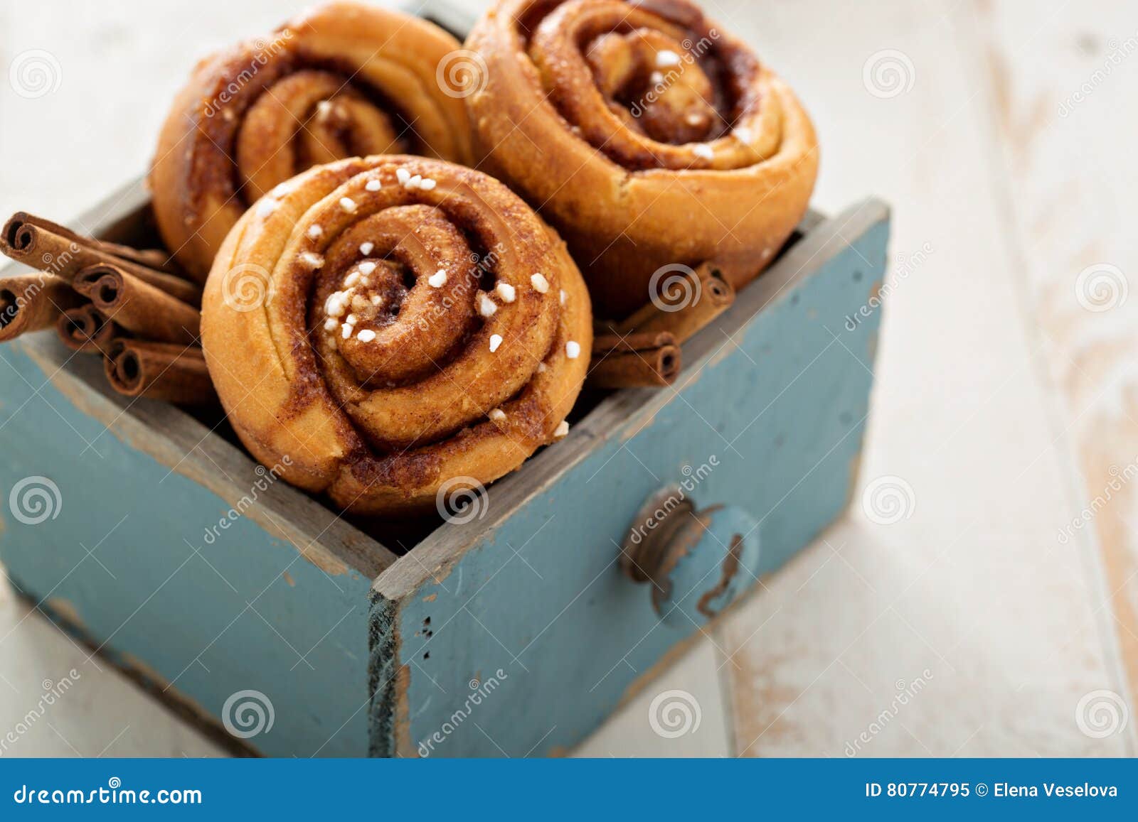 Cinnamon Buns in a Wooden Box Stock Image - Image of danish, pastry ...