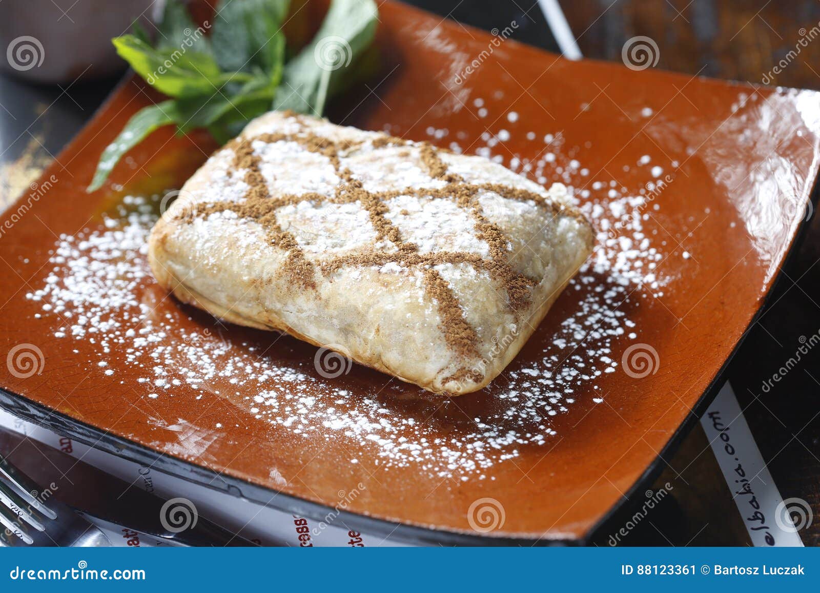 Cinnamon Chicken Filo Pastry Stock Image - Image of filo, bake: 88123361