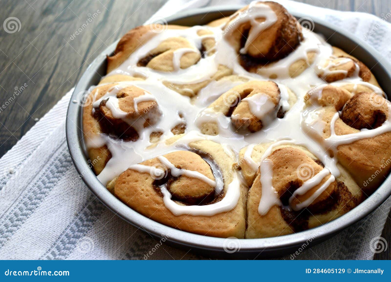 Cinnamon roll stock image. Image of golden, baking, fashioned - 284605129