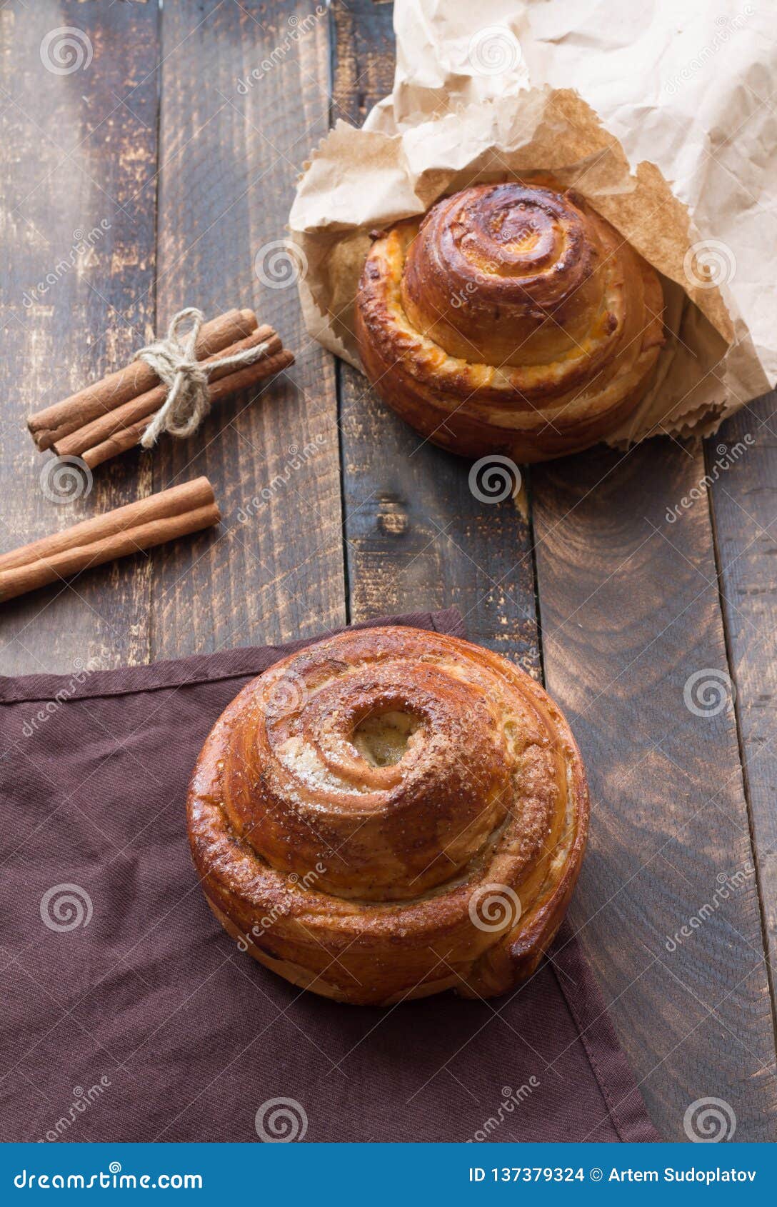 Cinnamon Rolls on the Table. Horizontal Top View Stock Photo - Image of ...