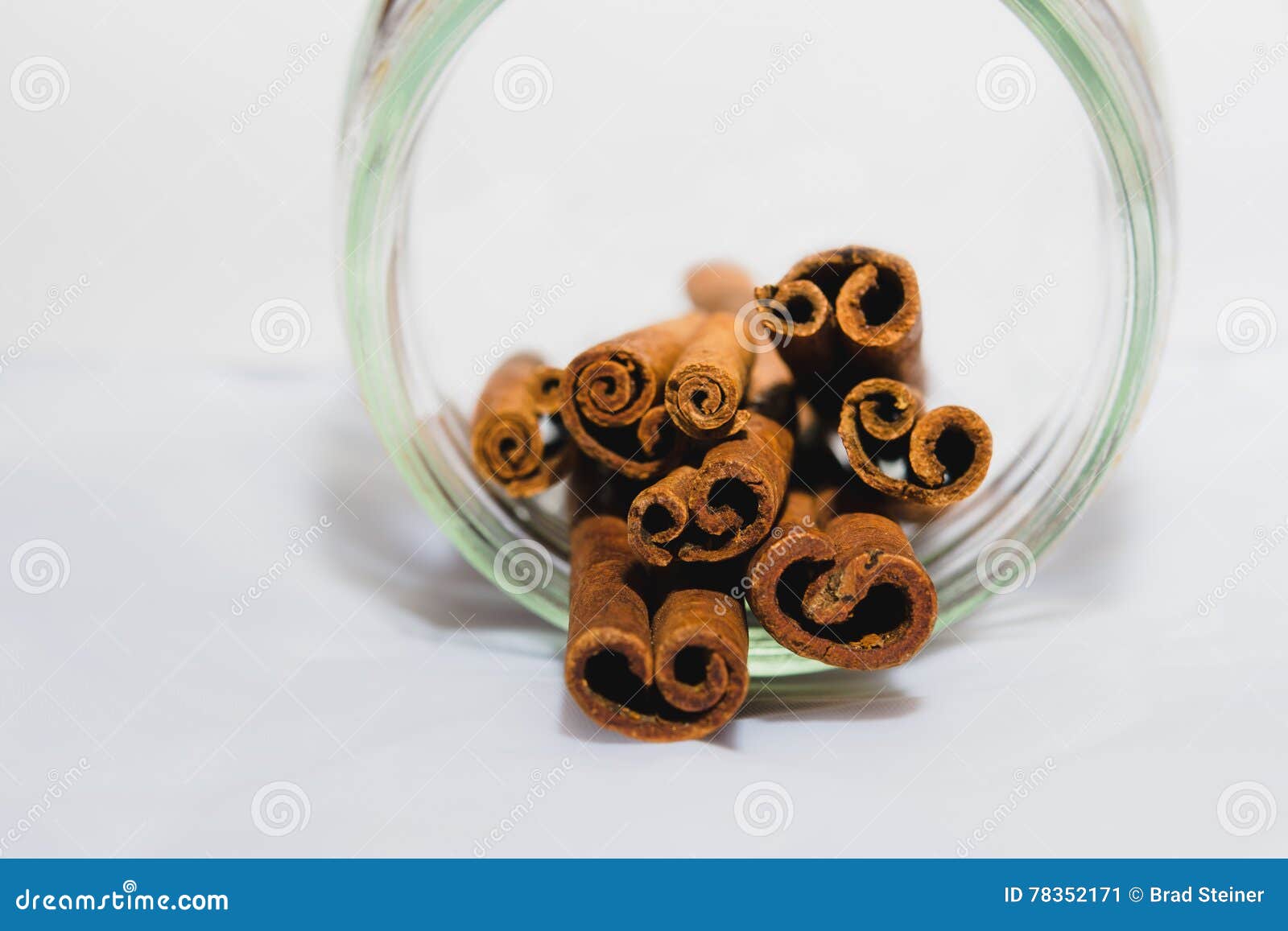 Cinnamon Sticks Stacked in Jar Stock Image - Image of macro, ends: 78352171