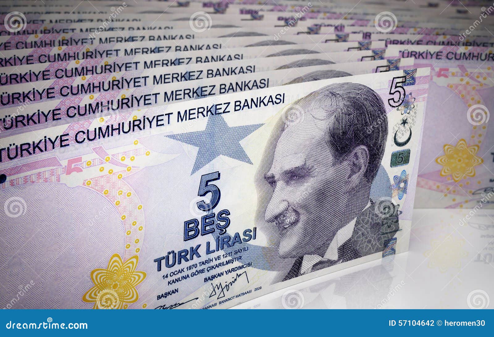 Cinque Lire turche illustrazione di stock. Illustrazione di soldi ...
