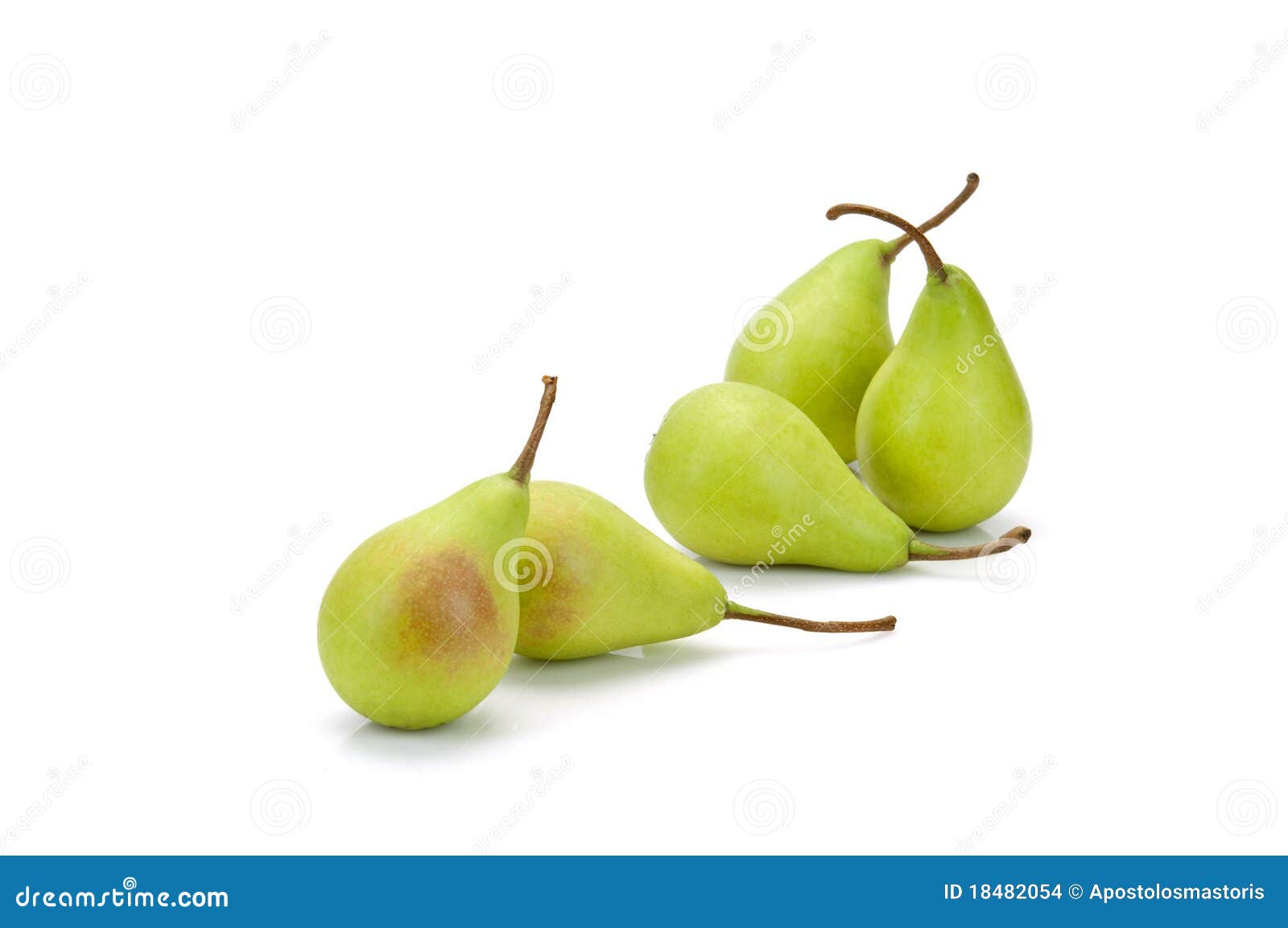 Cinque pere verdi fotografia stock. Immagine di intero - 18482054