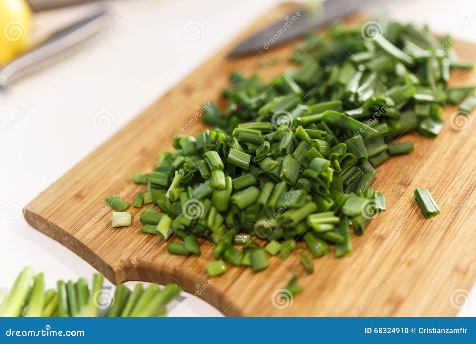 Cipolla verde fotografia stock. Immagine di verde, molla - 68324910