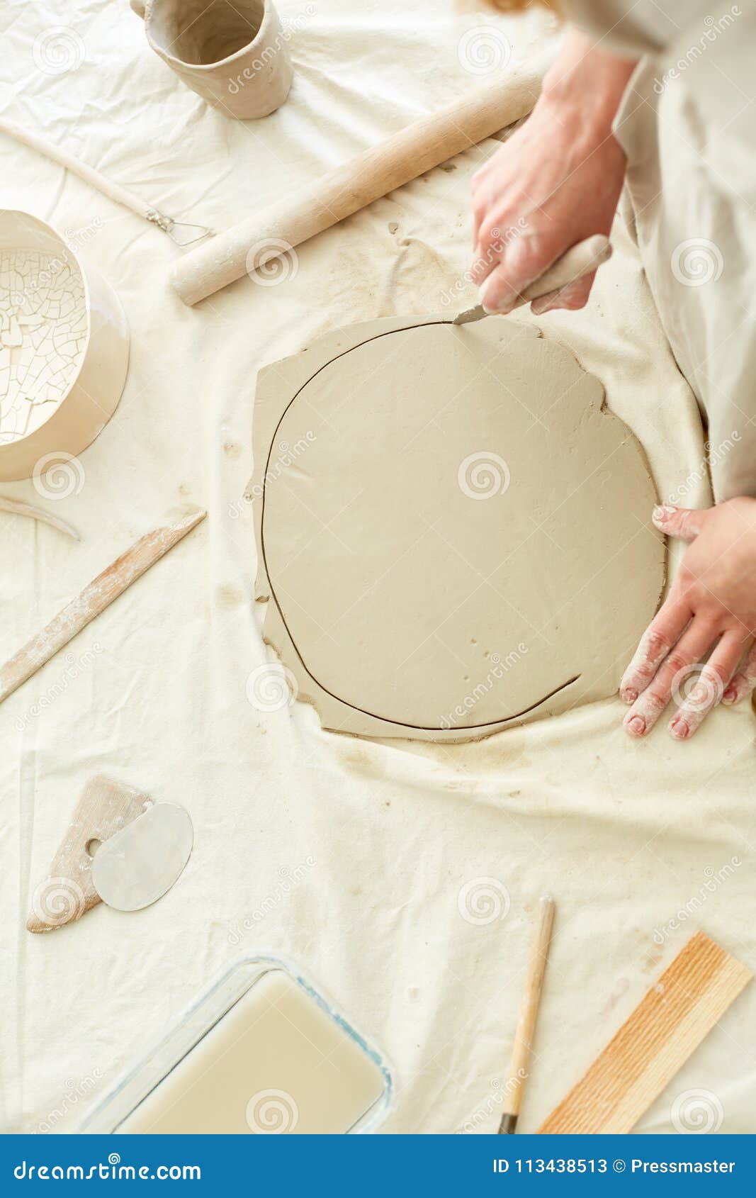 Circle of clay stock image. Image of carving, ceramist - 113438513