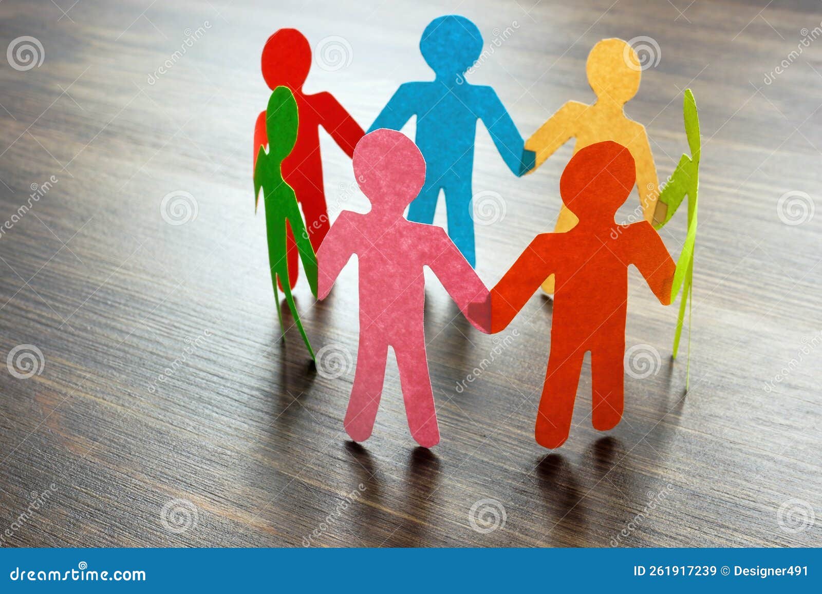 Circle of Colored Paper Men. Diversity and Inclusiveness Concept Stock ...