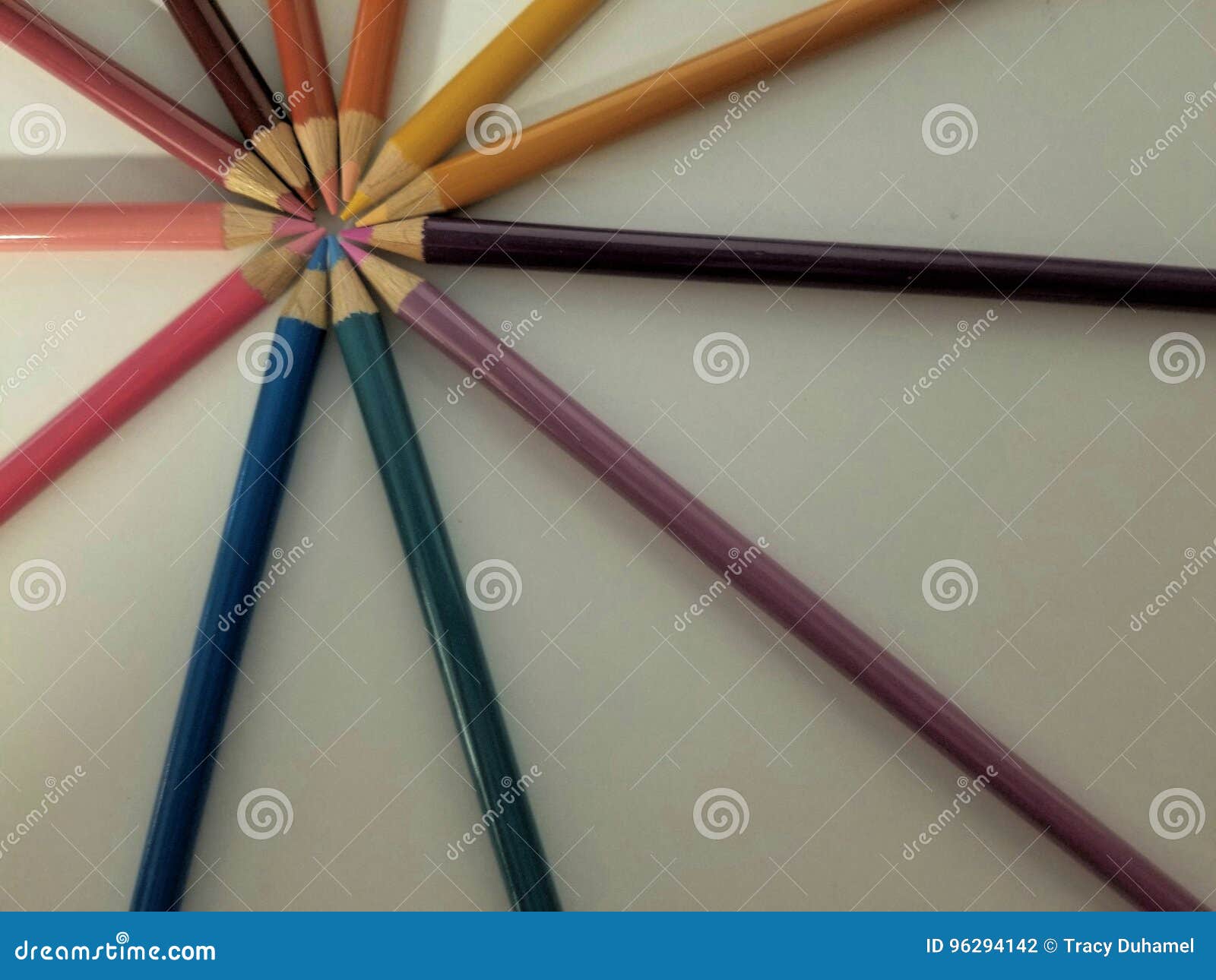 Circle of colored pencils stock photo. Image of gold - 96294142