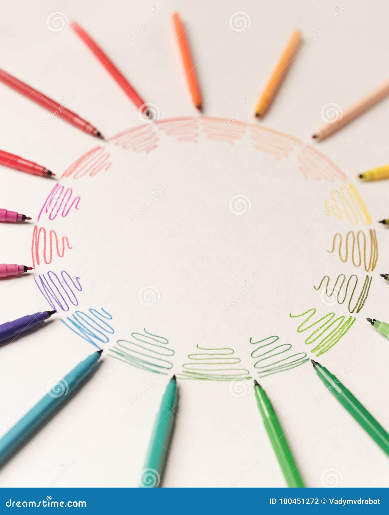 Circle with Colorful Markers Making Gradient Stock Photo - Image of ...