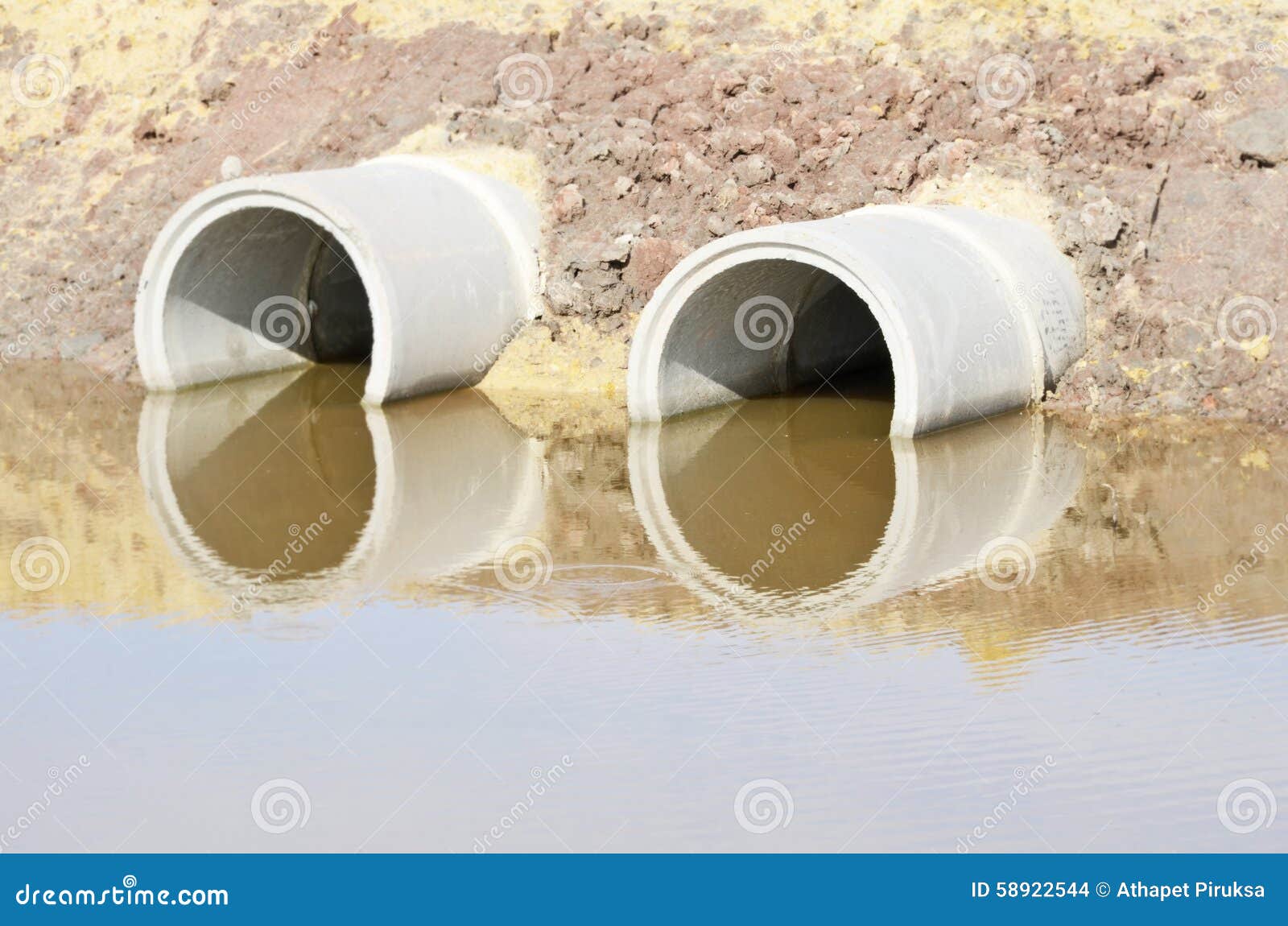 Circle concrete culvert stock photo. Image of concrete - 58922544