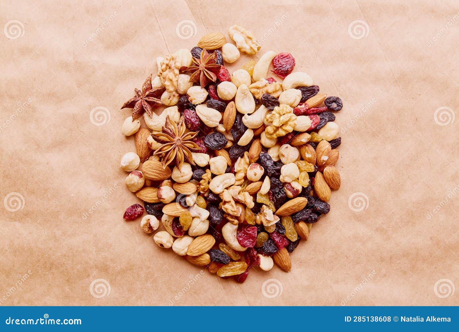Circle of Nuts Pile on Natural Rustic Backround Stock Photo - Image of ...