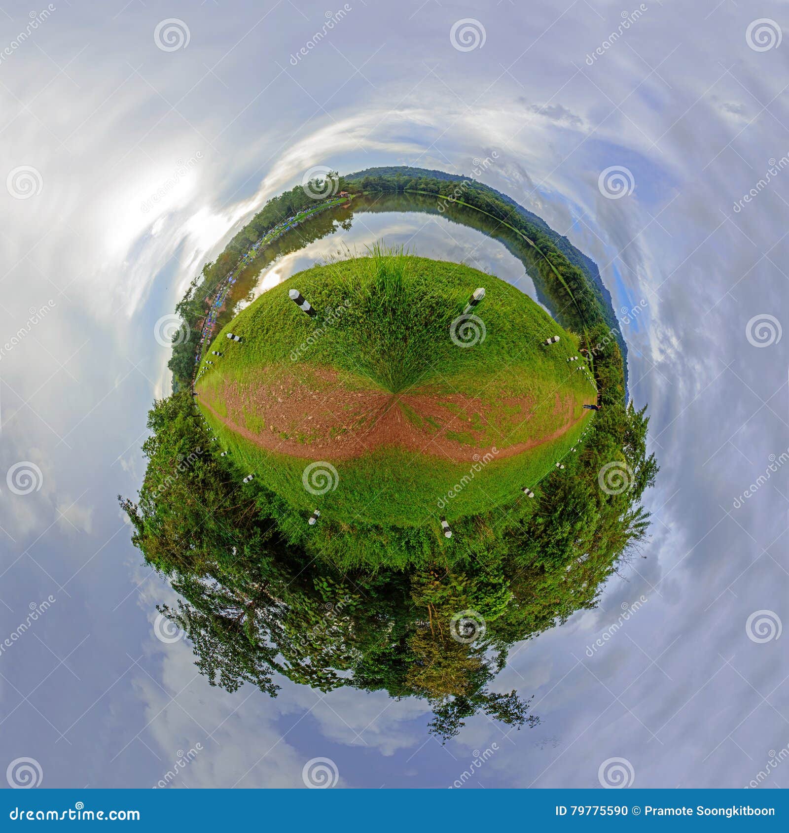 Circle Panorama of Lake View Park Stock Photo - Image of trees ...