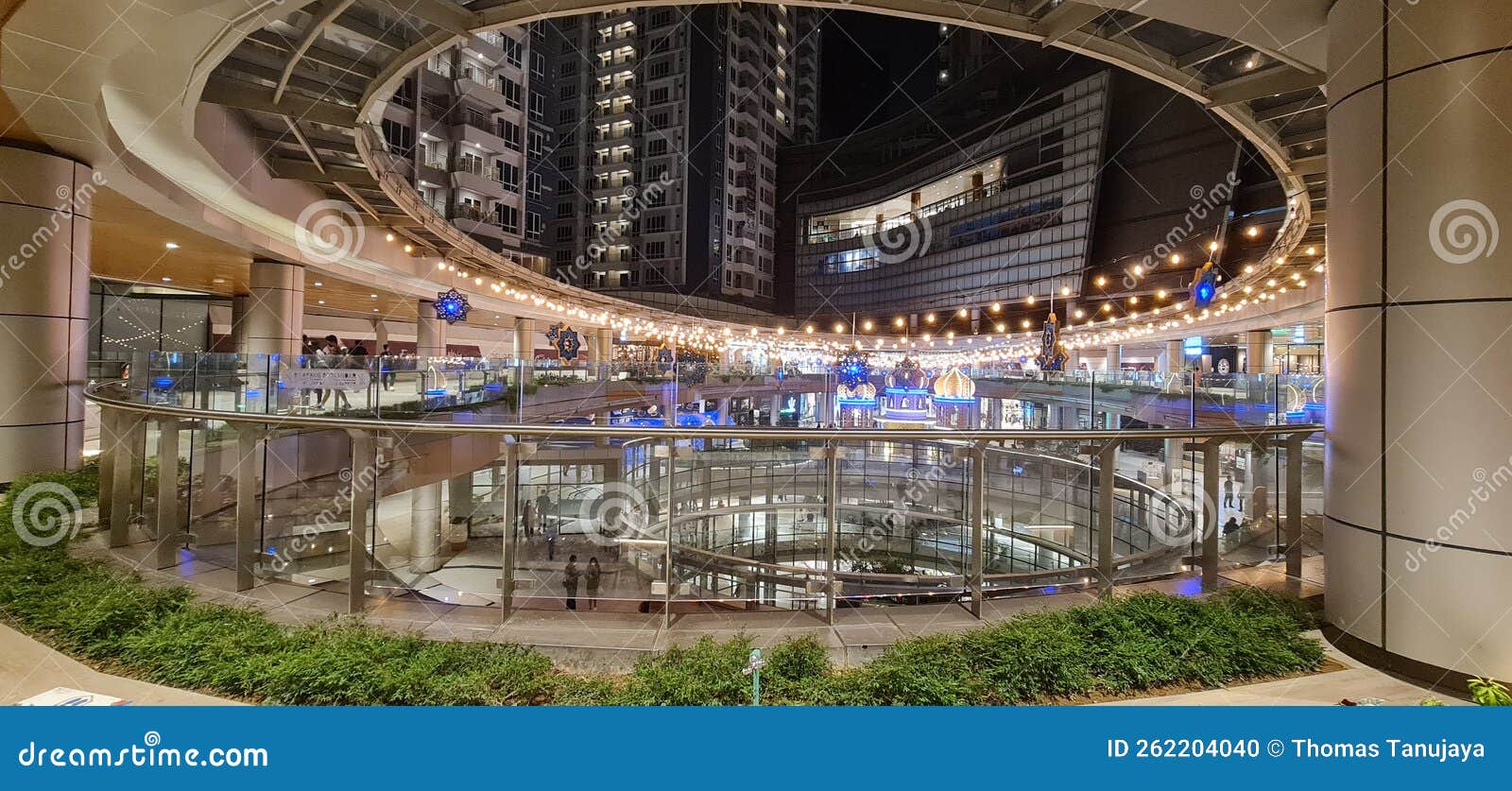 Circle Void Inside a Mall at Night Stock Photo - Image of mall, circle ...