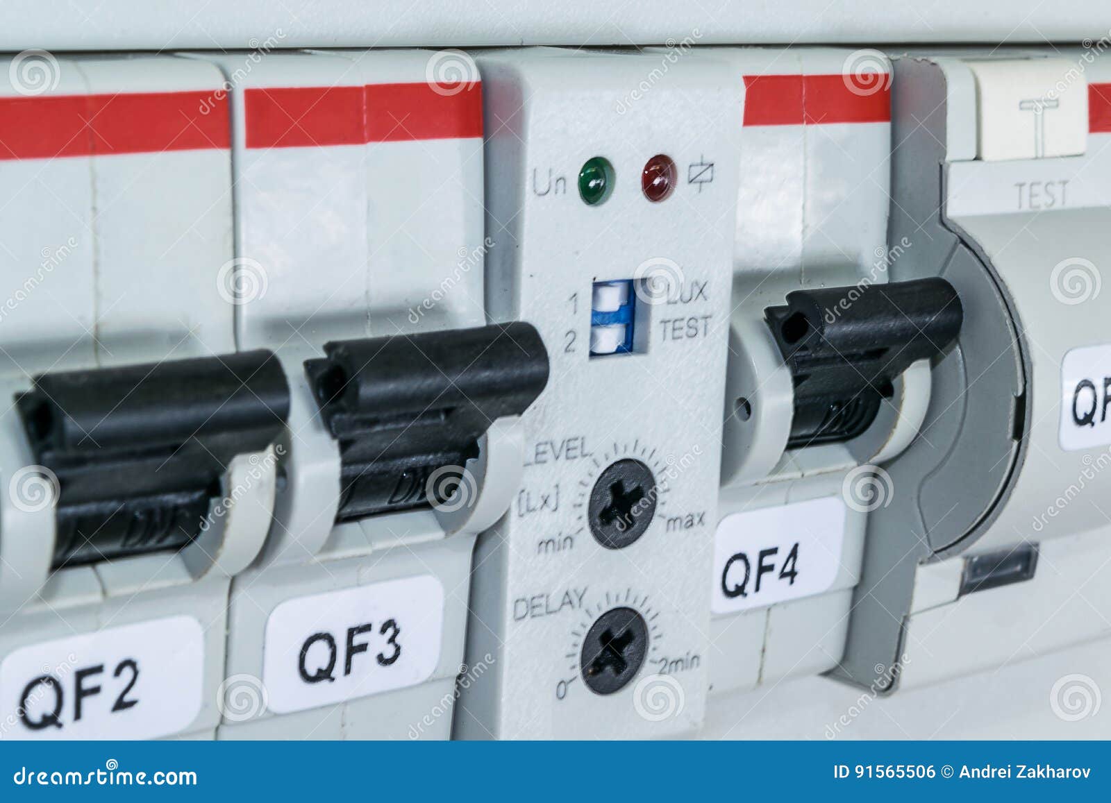 Circuit Breakers, Differential Automatic Switch, the Light-sensitive ...