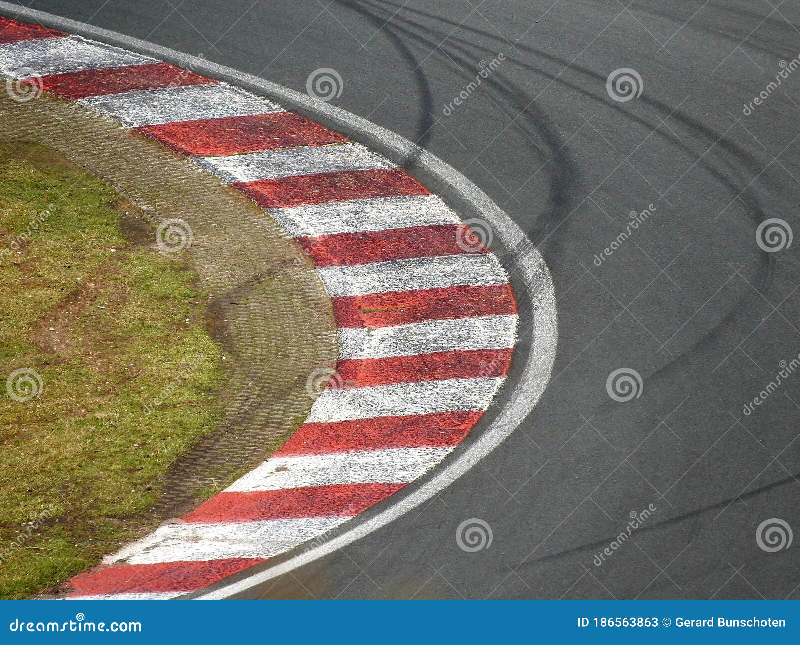 Circuit Racing Curb Red and White Formula1 Formule1 Racetrack Racing ...
