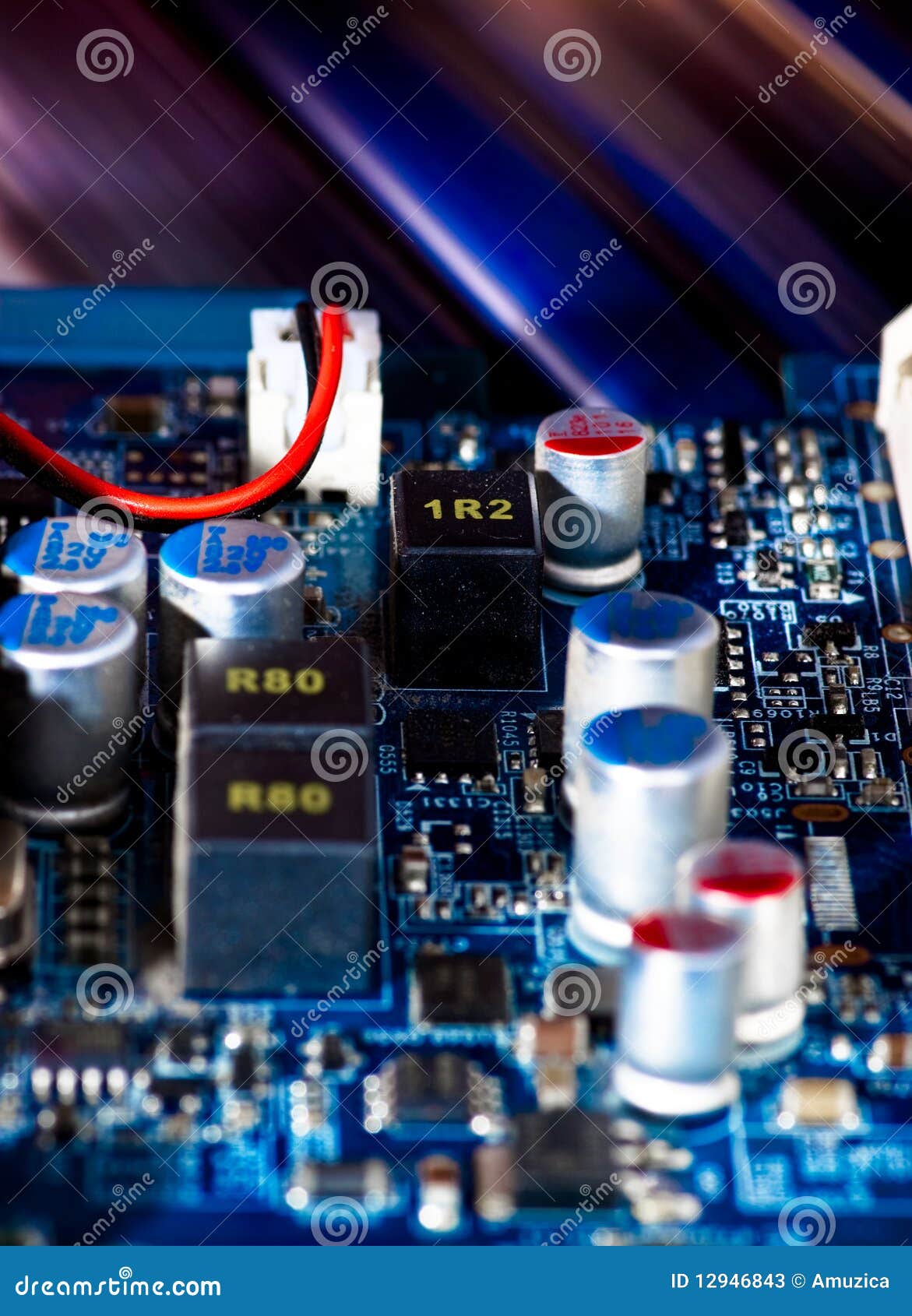 Circuito electrónico imagen de archivo. Imagen de ciencia - 12946843