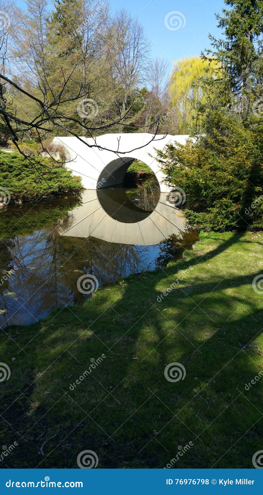 Circular Bridge stock photo. Image of bridge, gardens - 76976798