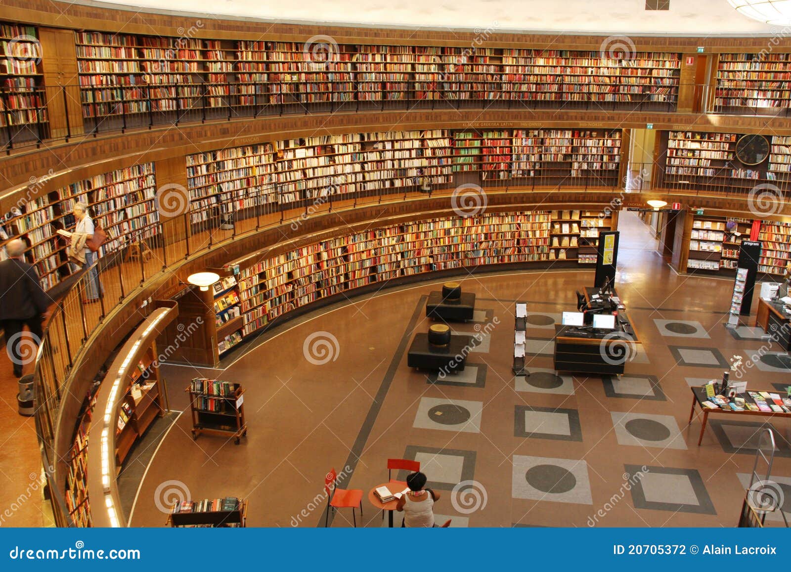 Circular library editorial photography. Image of class - 20705372