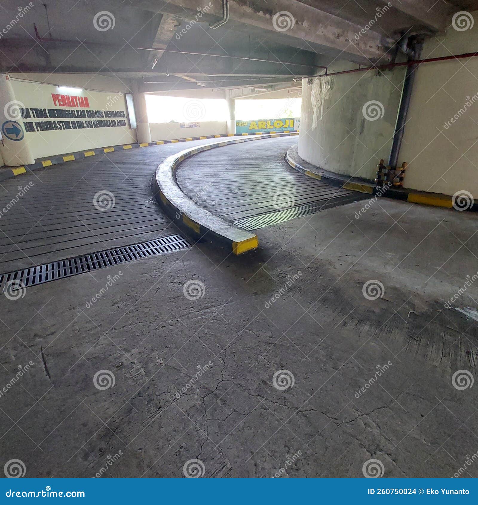 Circular Path To the Parking Lot on the Top Floor of the Building ...