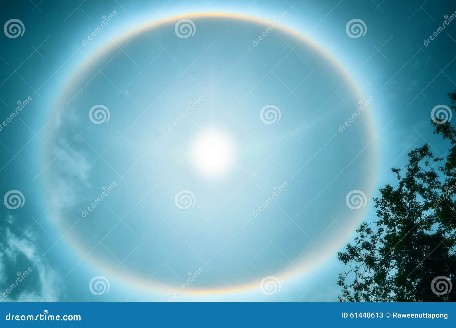 Circular Rainbow Around Sun Stock Image - Image of bright, cirrus: 61440613